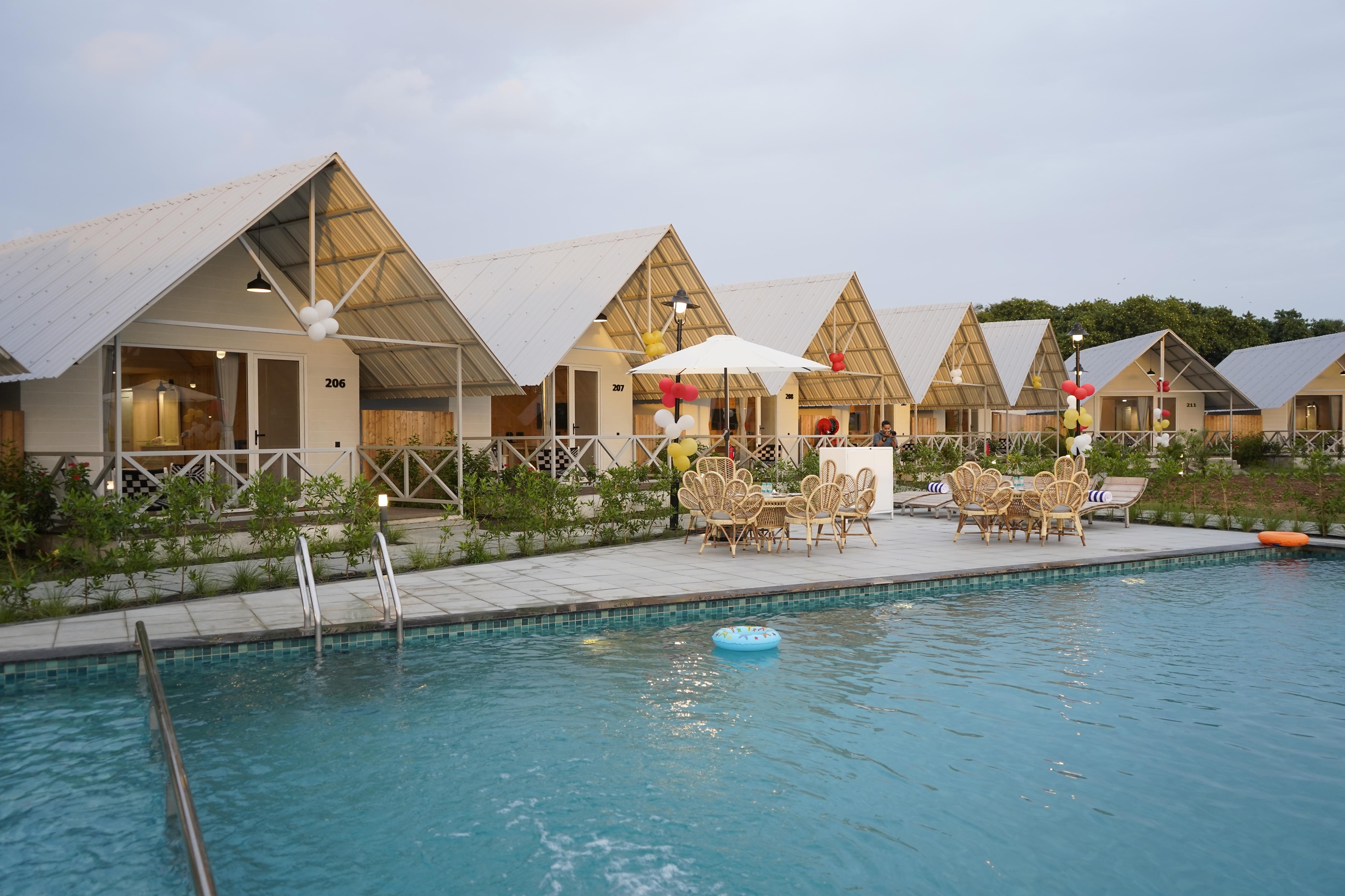 Praveg Jampore Beach Resort Daman Daman - Reviews, Photos & Offer