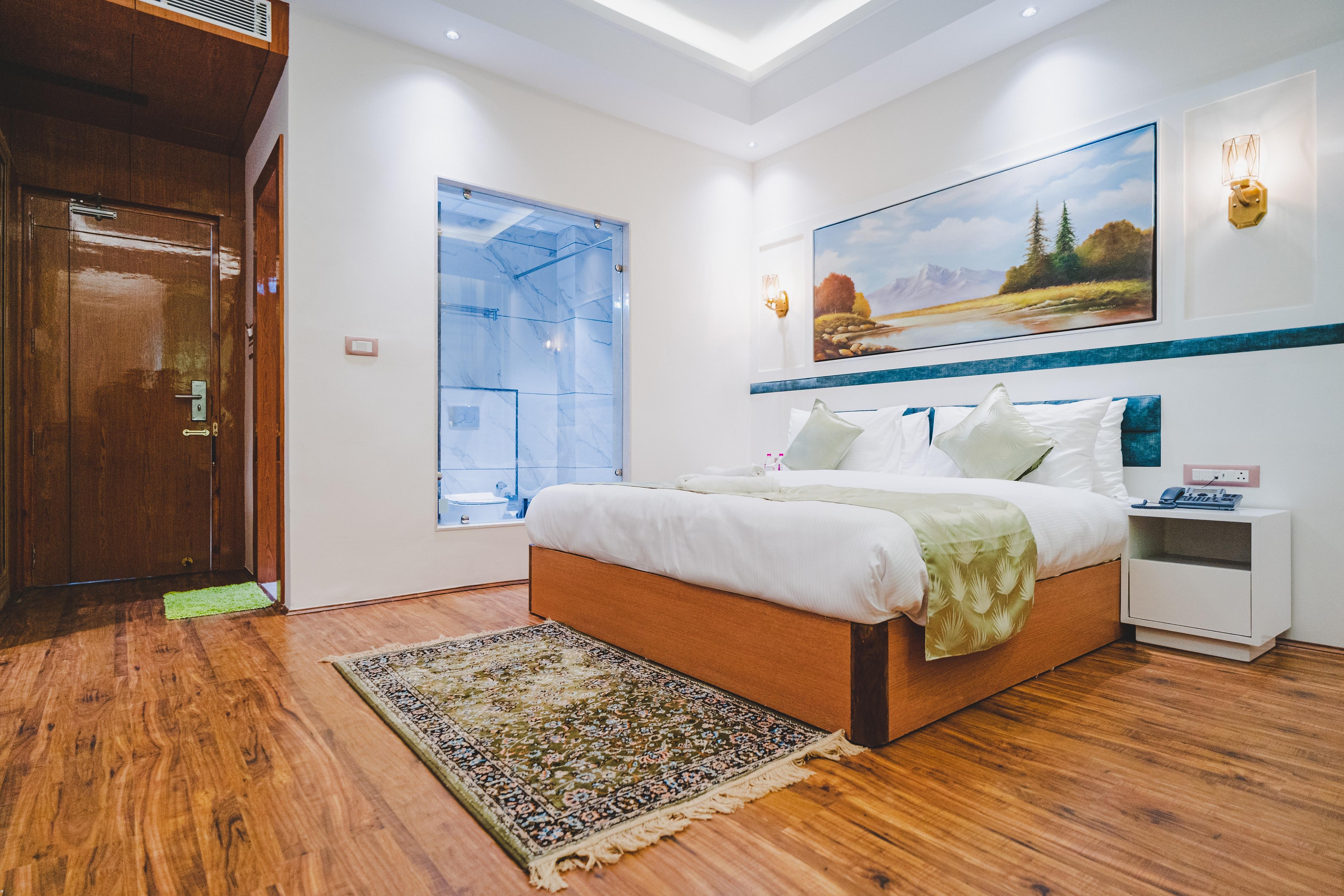 HOTEL ARISON 𝗕𝗢𝗢𝗞 Srinagar Hotel 𝘄𝗶𝘁𝗵 𝗙𝗥𝗘𝗘 𝗖𝗮𝗻𝗰𝗲𝗹𝗹𝗮𝘁𝗶𝗼𝗻