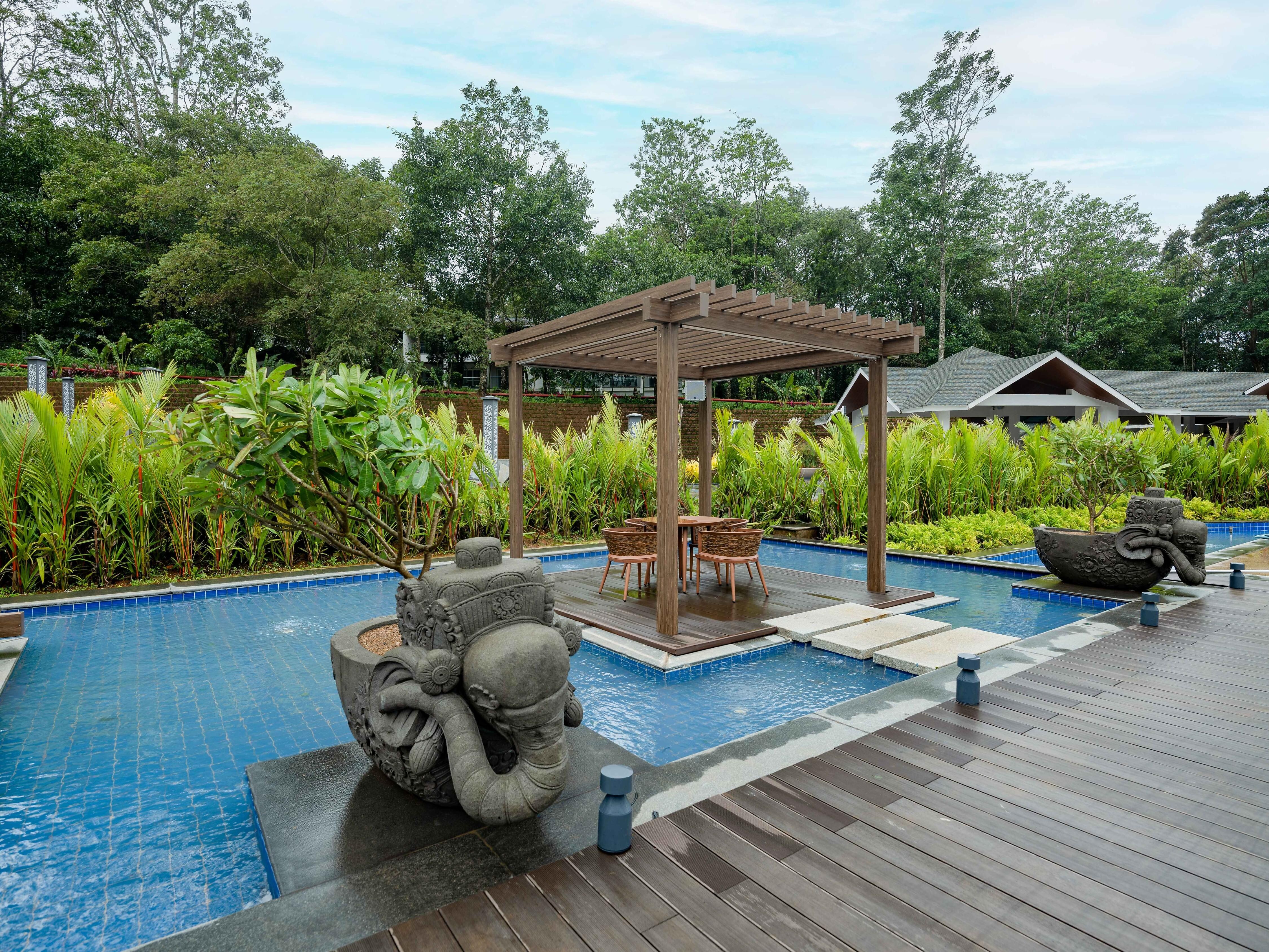 Coorg Marriott Resort and Spa 𝗕𝗢𝗢𝗞 Coorg Resort 𝘄𝗶𝘁𝗵 ₹𝟬 𝗣𝗔𝗬𝗠𝗘𝗡𝗧