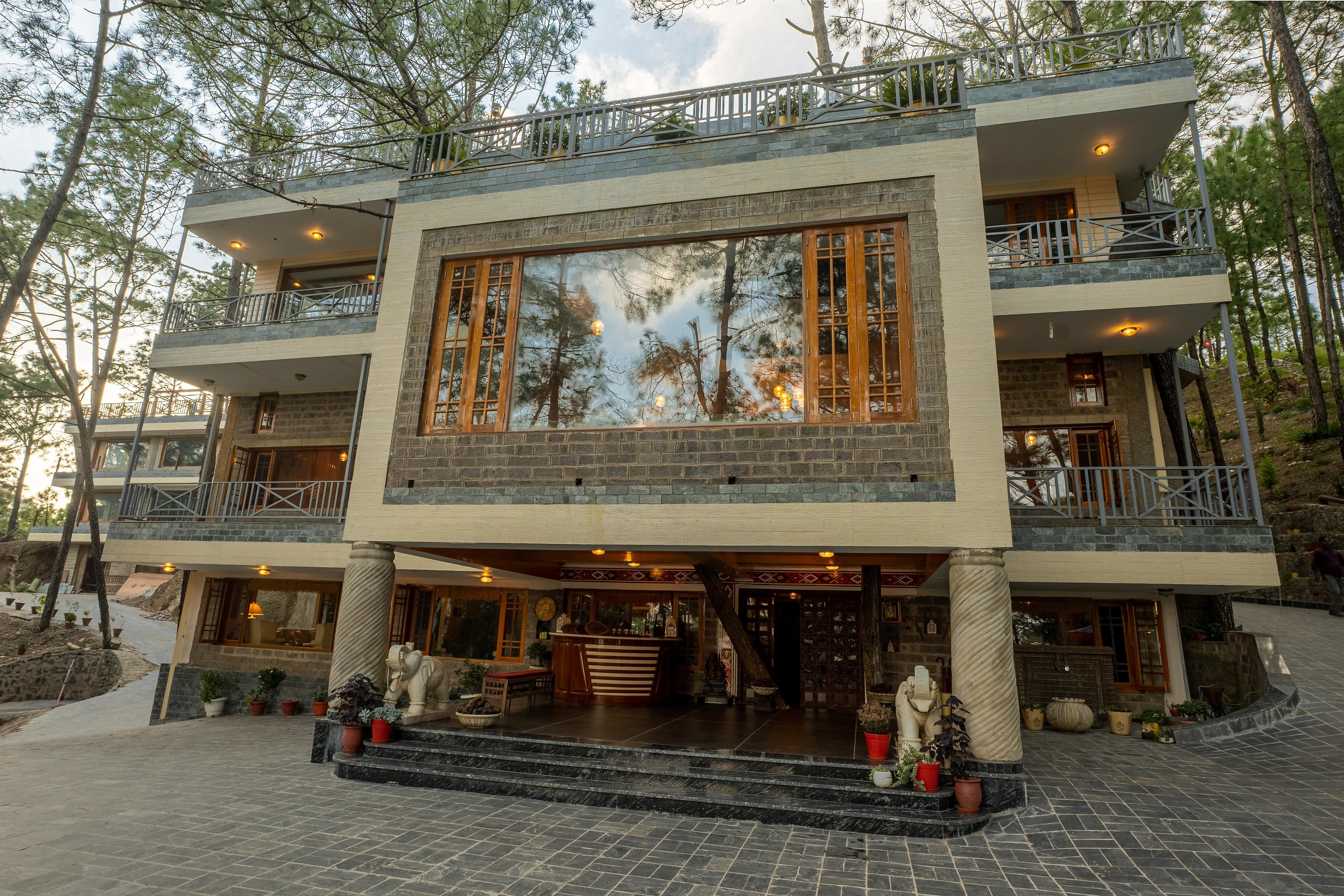 Chillaru Spa and Resort 𝗕𝗢𝗢𝗞 Solan Resort