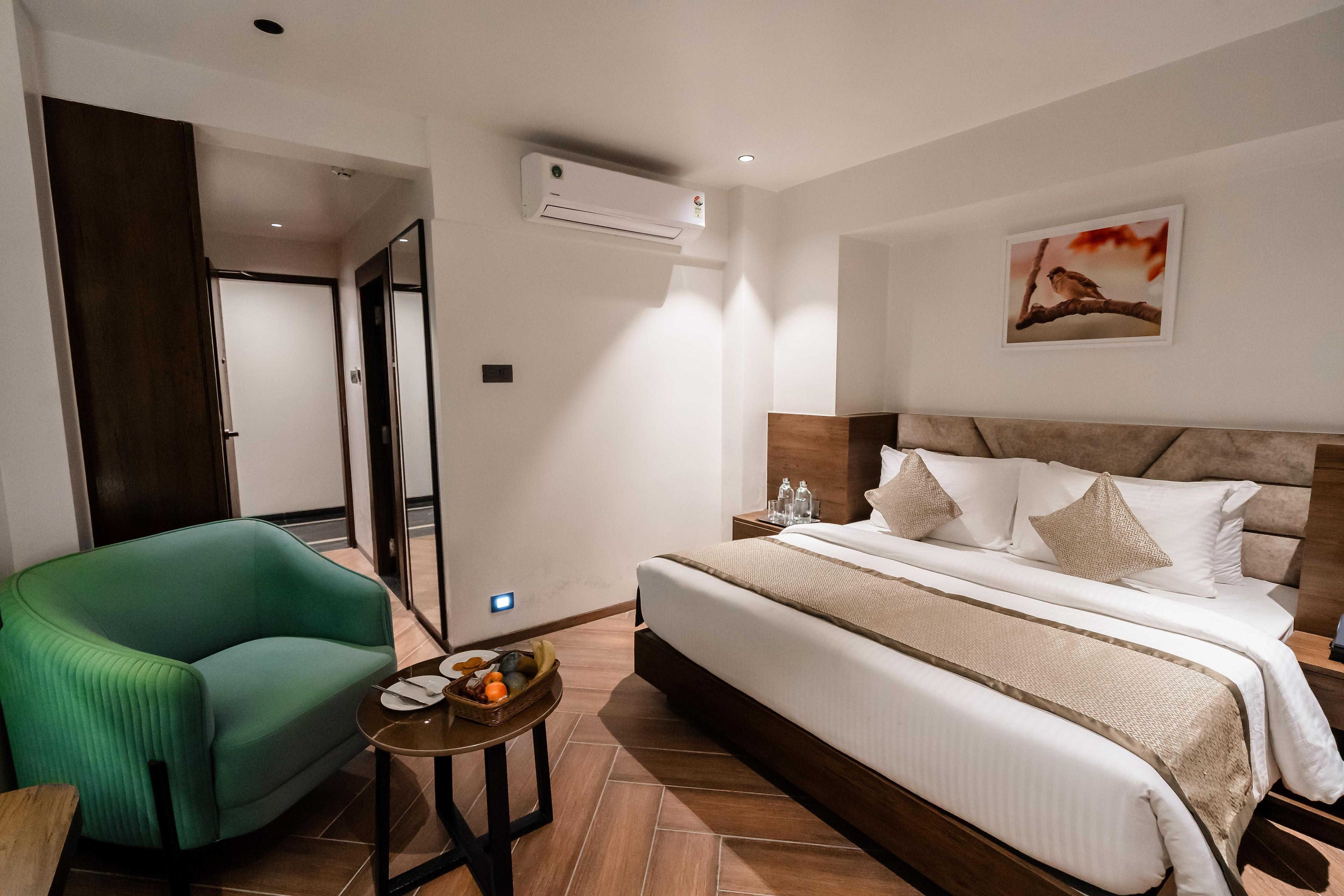 Regenta Place Igatpuri 𝗕𝗢𝗢𝗞 Igatpuri Hotel 𝘄𝗶𝘁𝗵 𝗙𝗥𝗘𝗘 𝗖𝗮𝗻𝗰𝗲𝗹𝗹𝗮𝘁𝗶𝗼𝗻