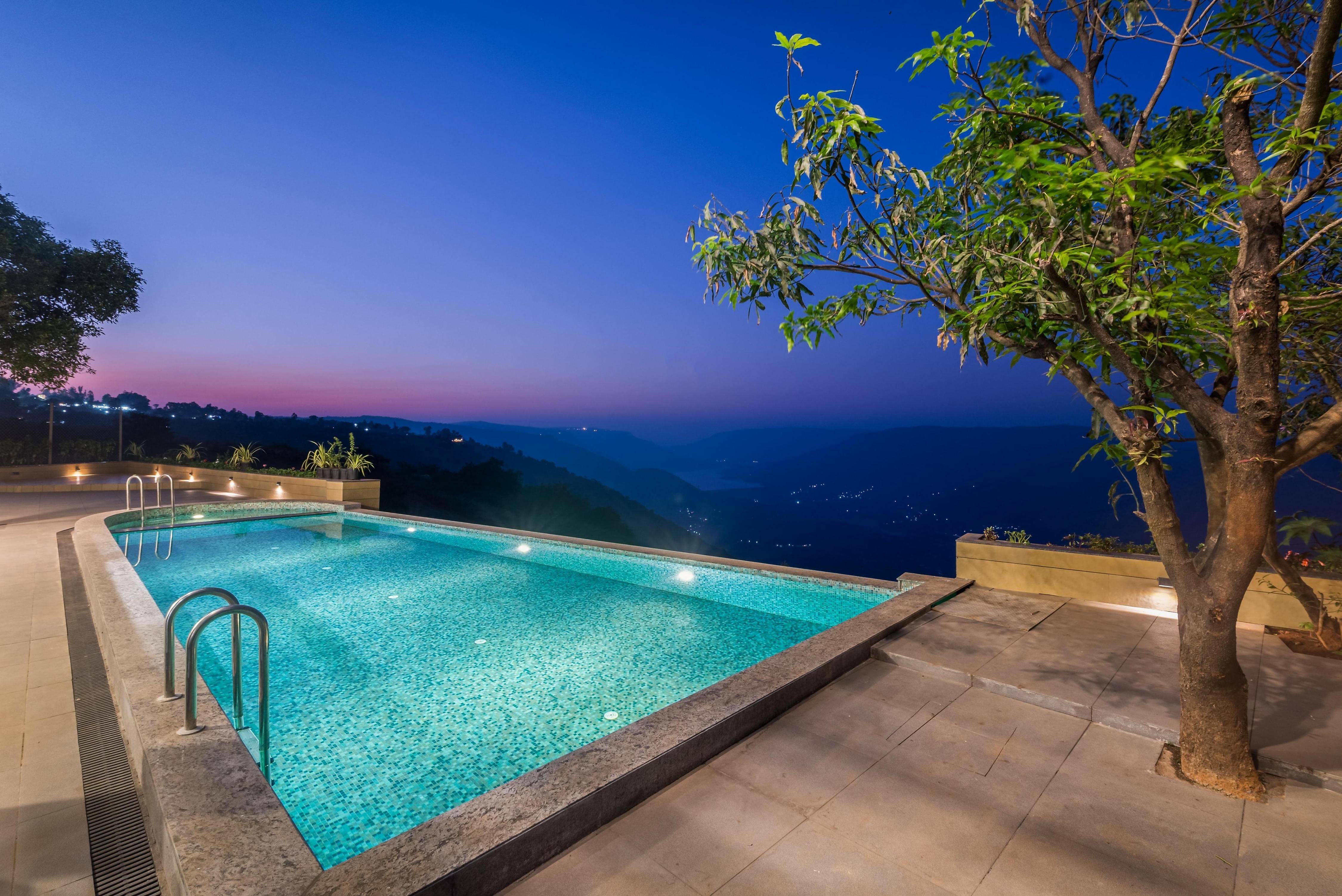 Rooms of SaffronStays Mountain Rizz - Villa in Mahabaleshwar