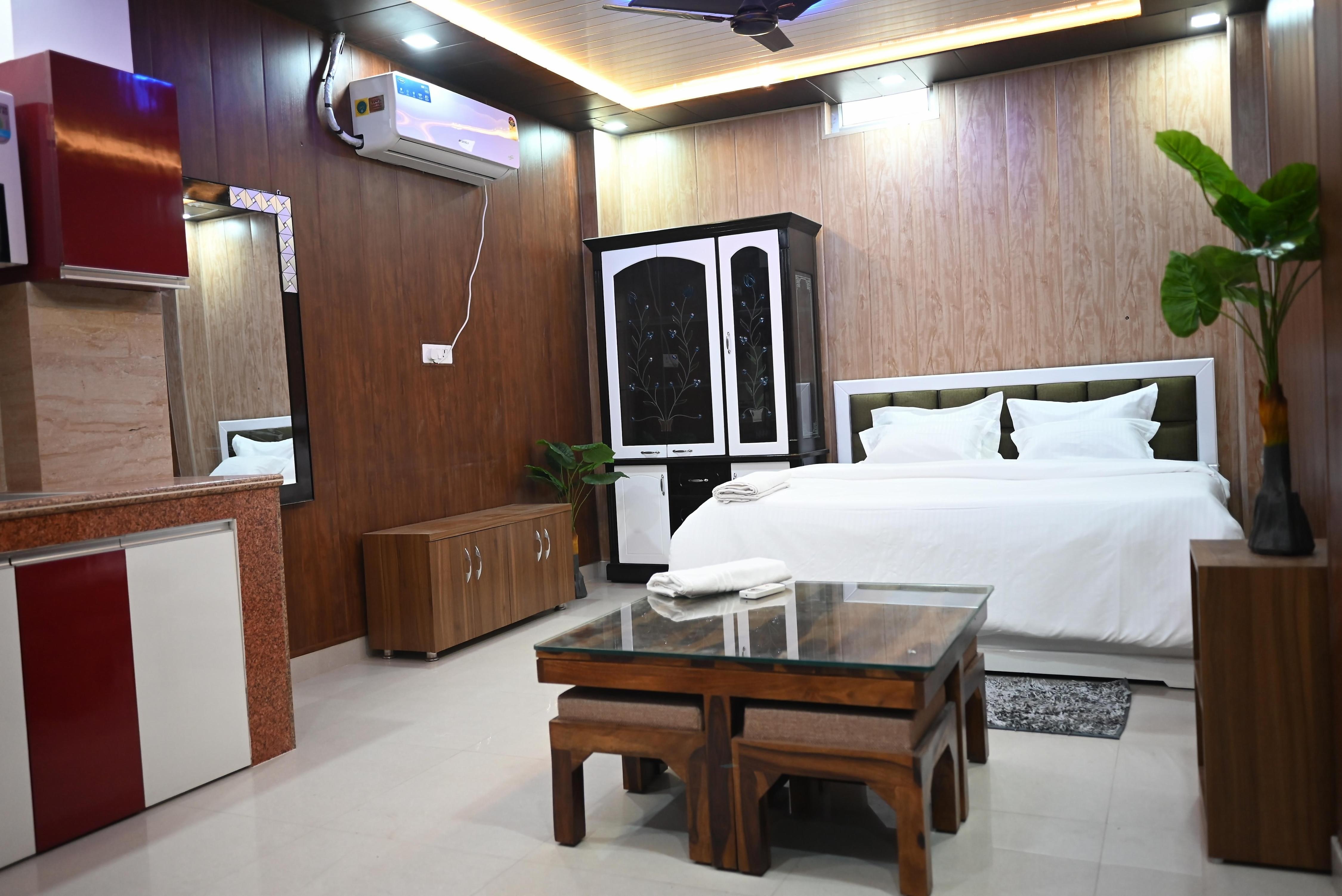 Bk homestay 𝗕𝗢𝗢𝗞 Lucknow Homestay