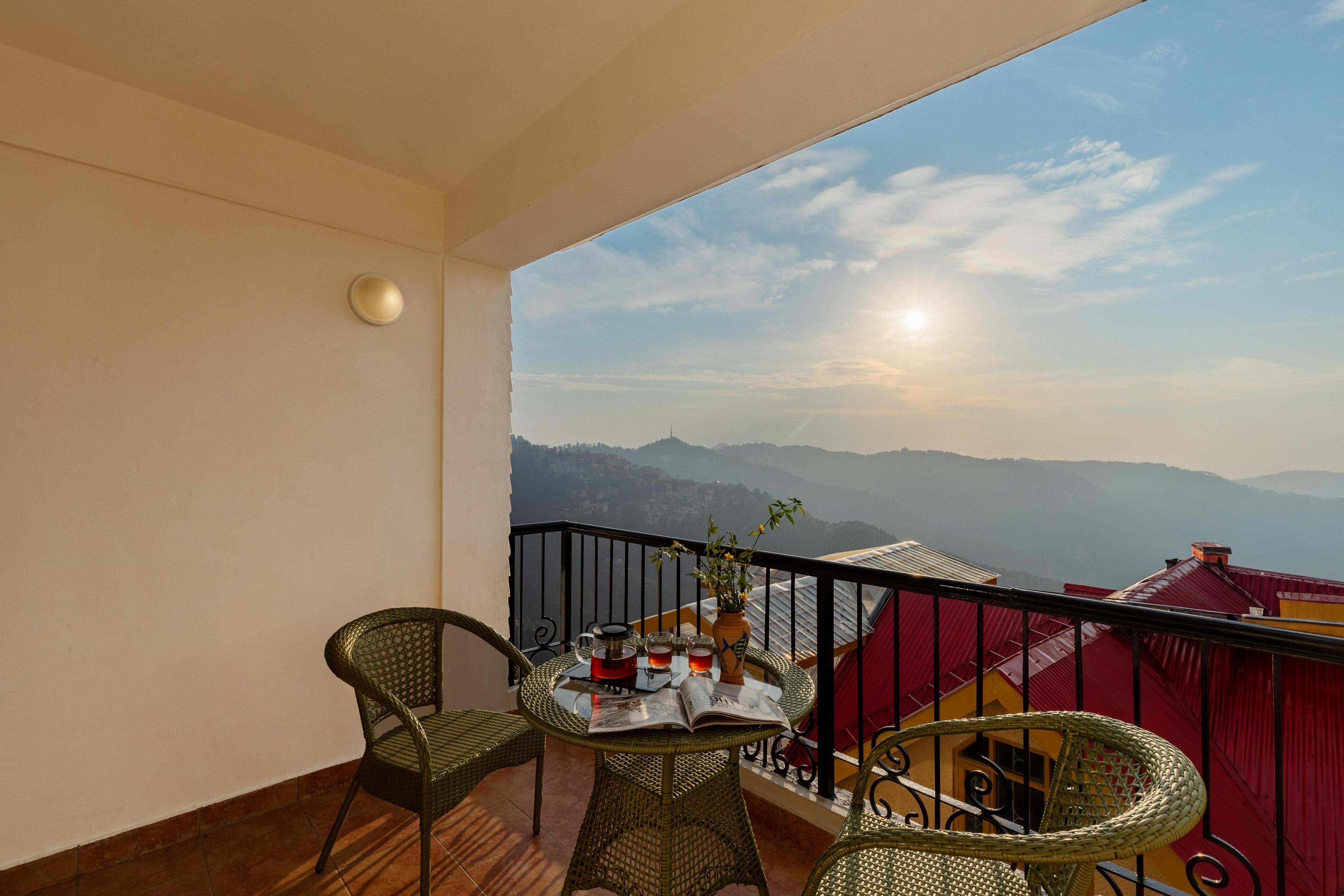 Alaya Stays Groombridge in Bharari,Shimla 𝗕𝗢𝗢𝗞 Narkanda Villa