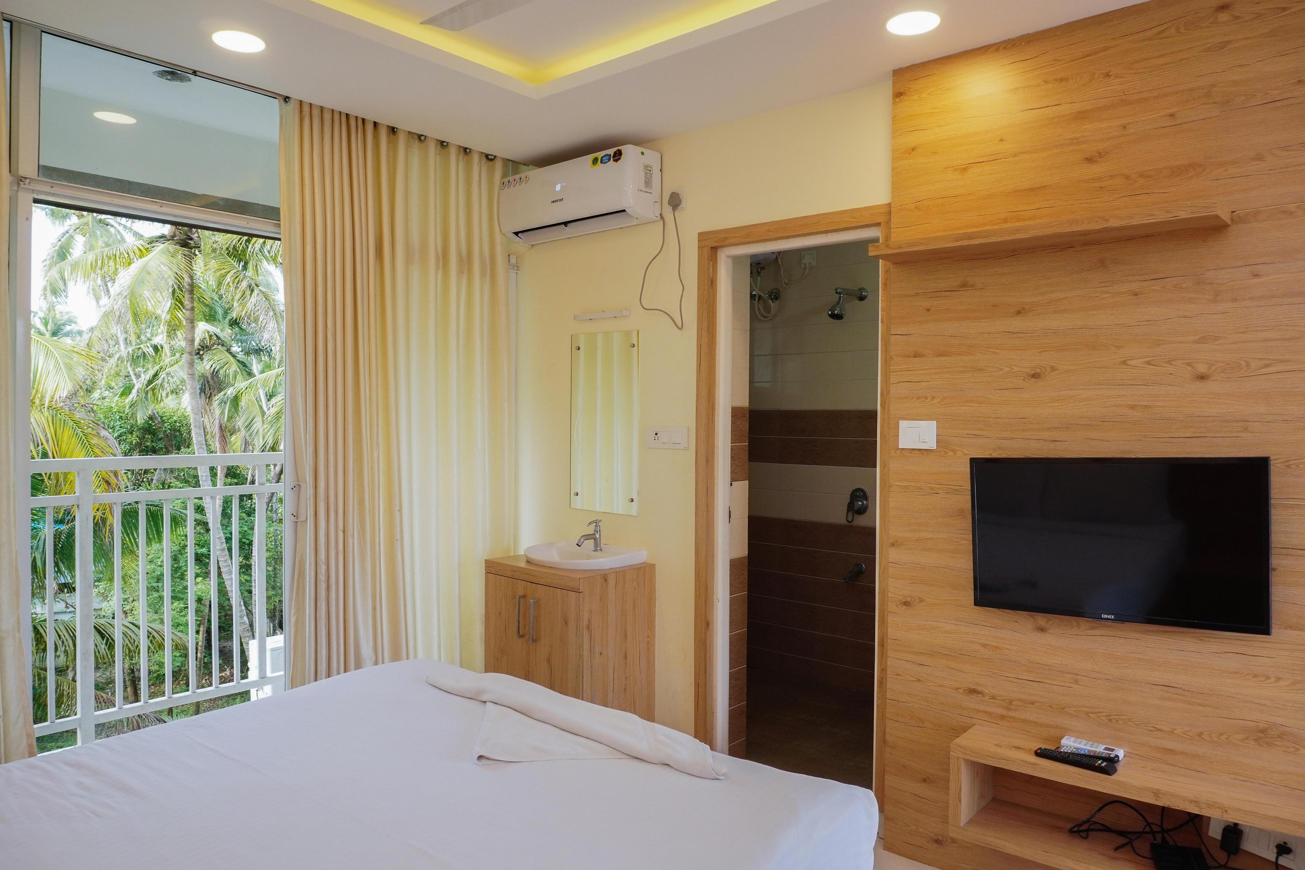 Ambalath Ayesha Homes 𝗕𝗢𝗢𝗞 Guruvayur Apartment