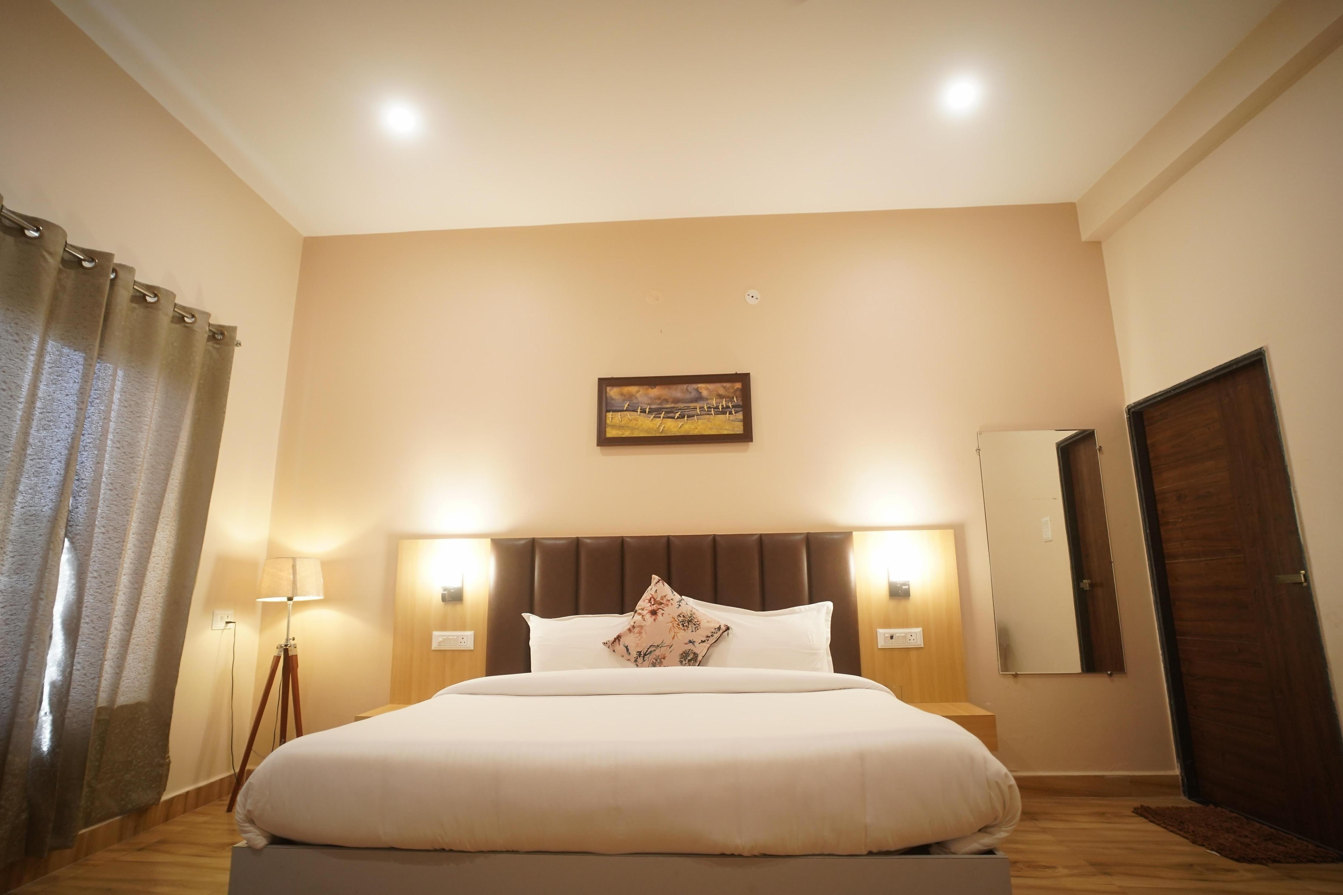 7 Hills Resort 𝗕𝗢𝗢𝗞 Gwalior Resort 𝘄𝗶𝘁𝗵 𝗙𝗥𝗘𝗘 𝗖𝗮𝗻𝗰𝗲𝗹𝗹𝗮𝘁𝗶𝗼𝗻