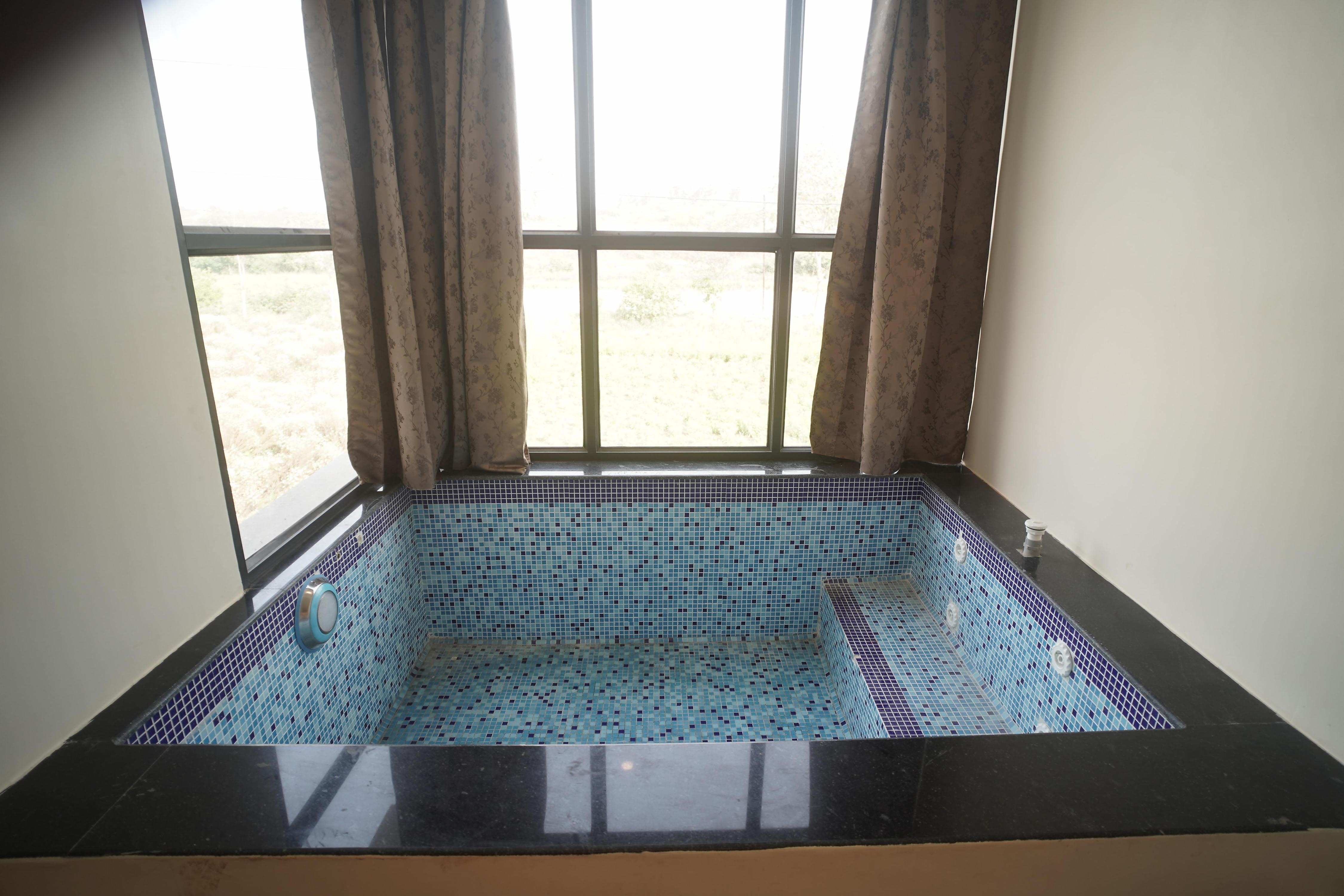 7 Hills Resort 𝗕𝗢𝗢𝗞 Gwalior Resort 𝘄𝗶𝘁𝗵 𝗙𝗥𝗘𝗘 𝗖𝗮𝗻𝗰𝗲𝗹𝗹𝗮𝘁𝗶𝗼𝗻