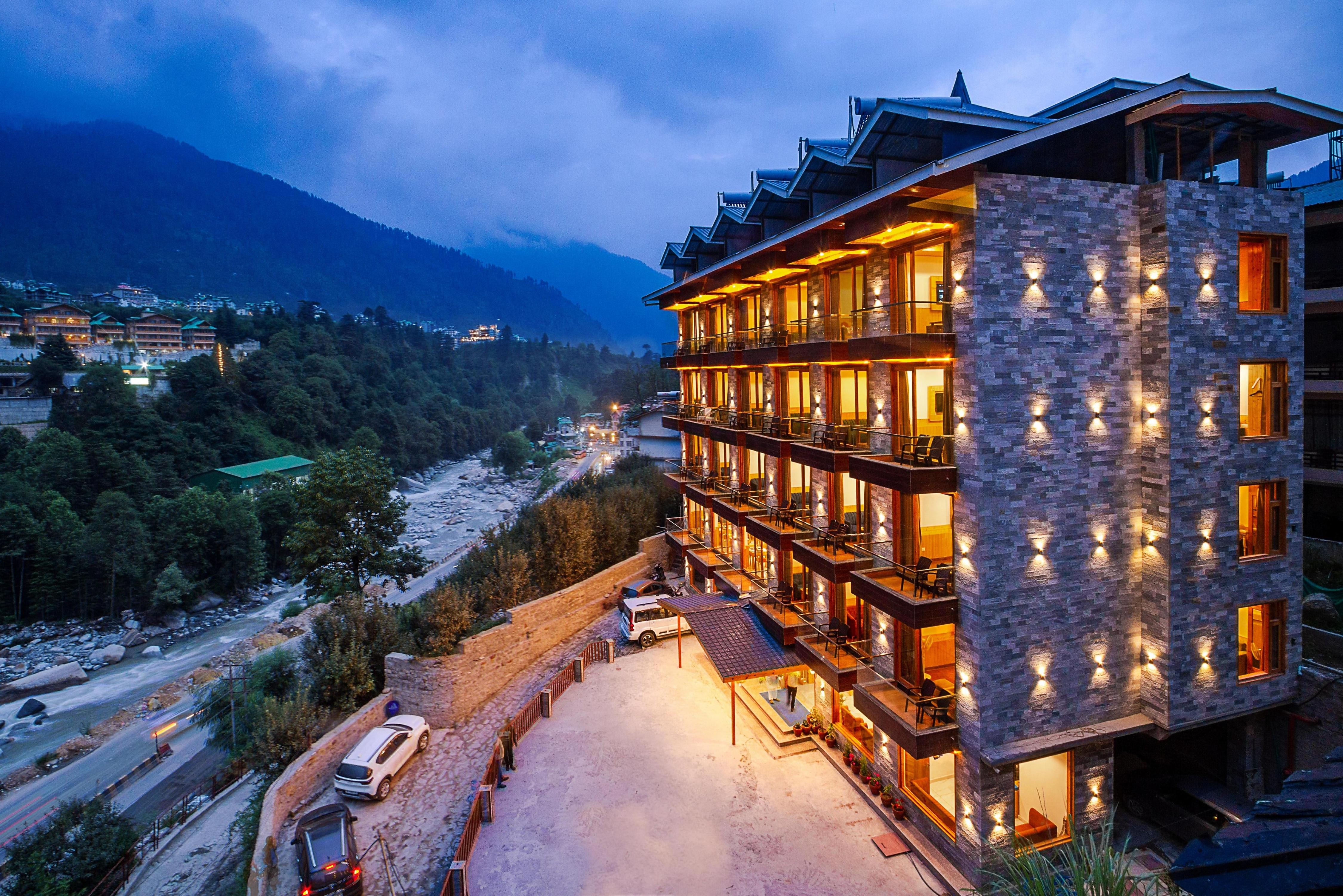 River Pine Resort & Spa 𝗕𝗢𝗢𝗞 Manali Hotel