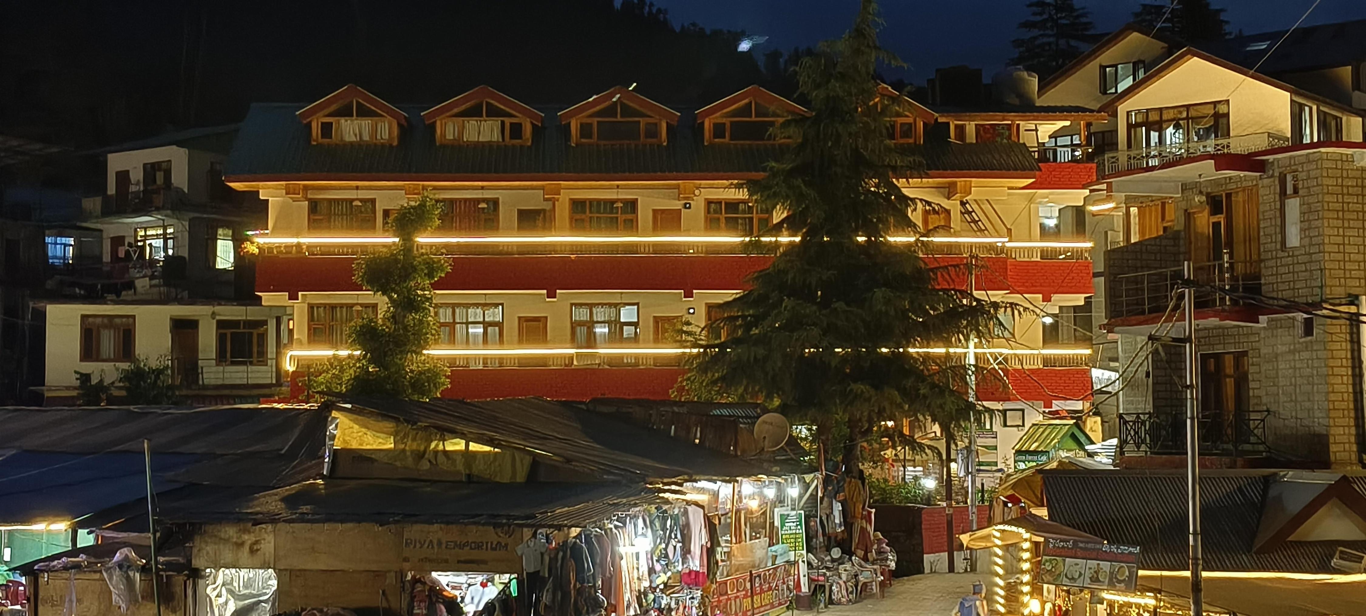 Hotel Indventure Hadimba Manali 𝗕𝗢𝗢𝗞 Manali Hotel