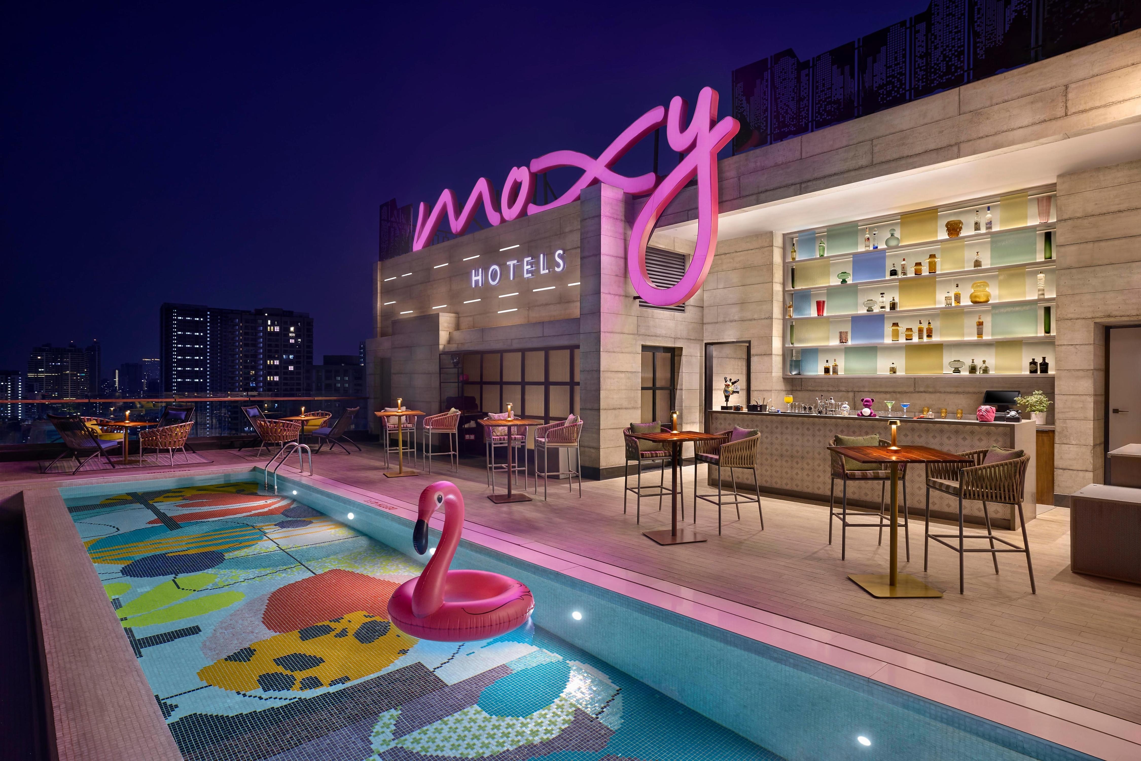 Moxy Mumbai Andheri West By Marriott 𝗕𝗢𝗢𝗞 Mumbai Hotel
