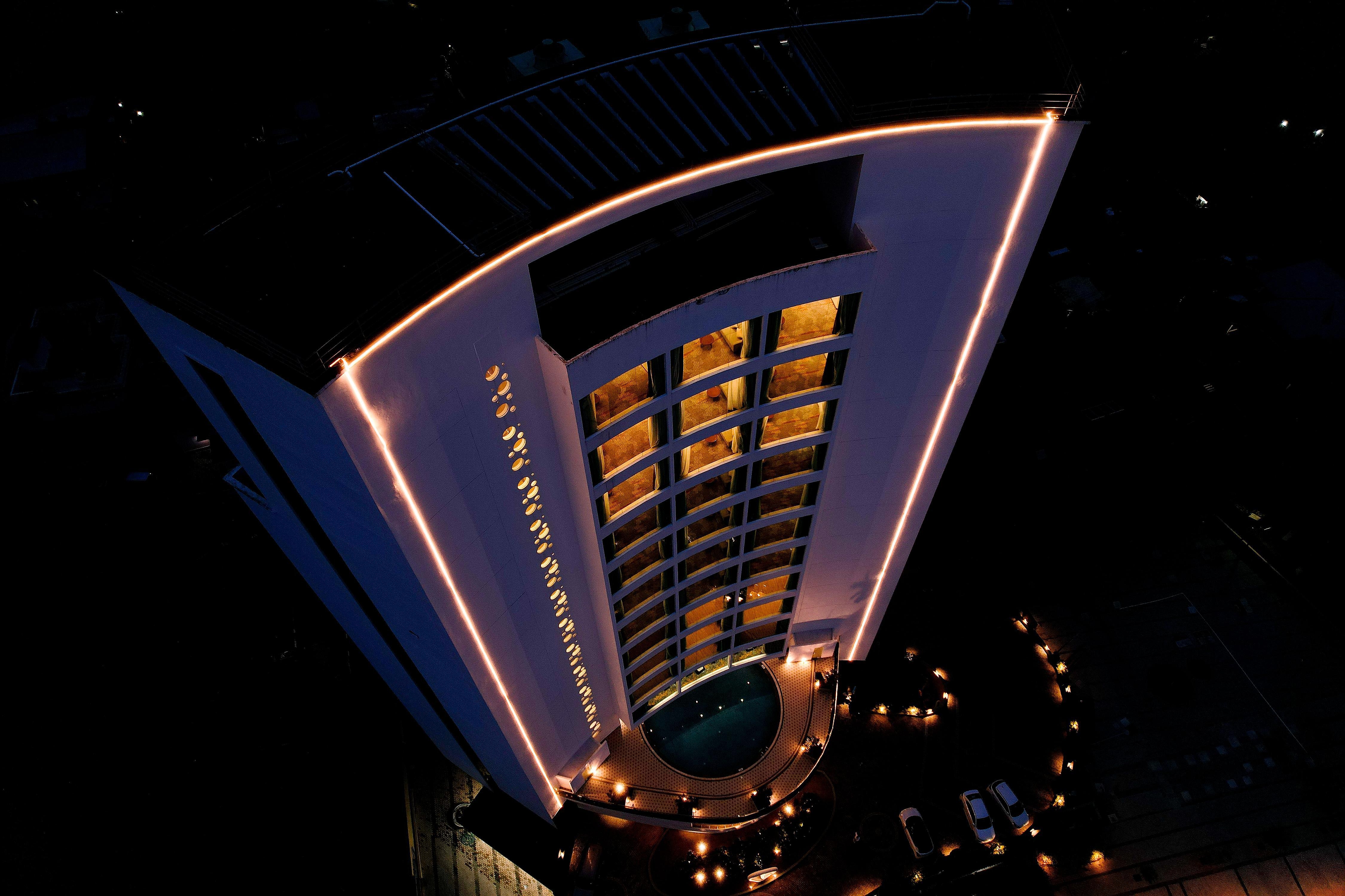 Tiara By MPS 𝗕𝗢𝗢𝗞 Calicut (Kozhikode) Hotel