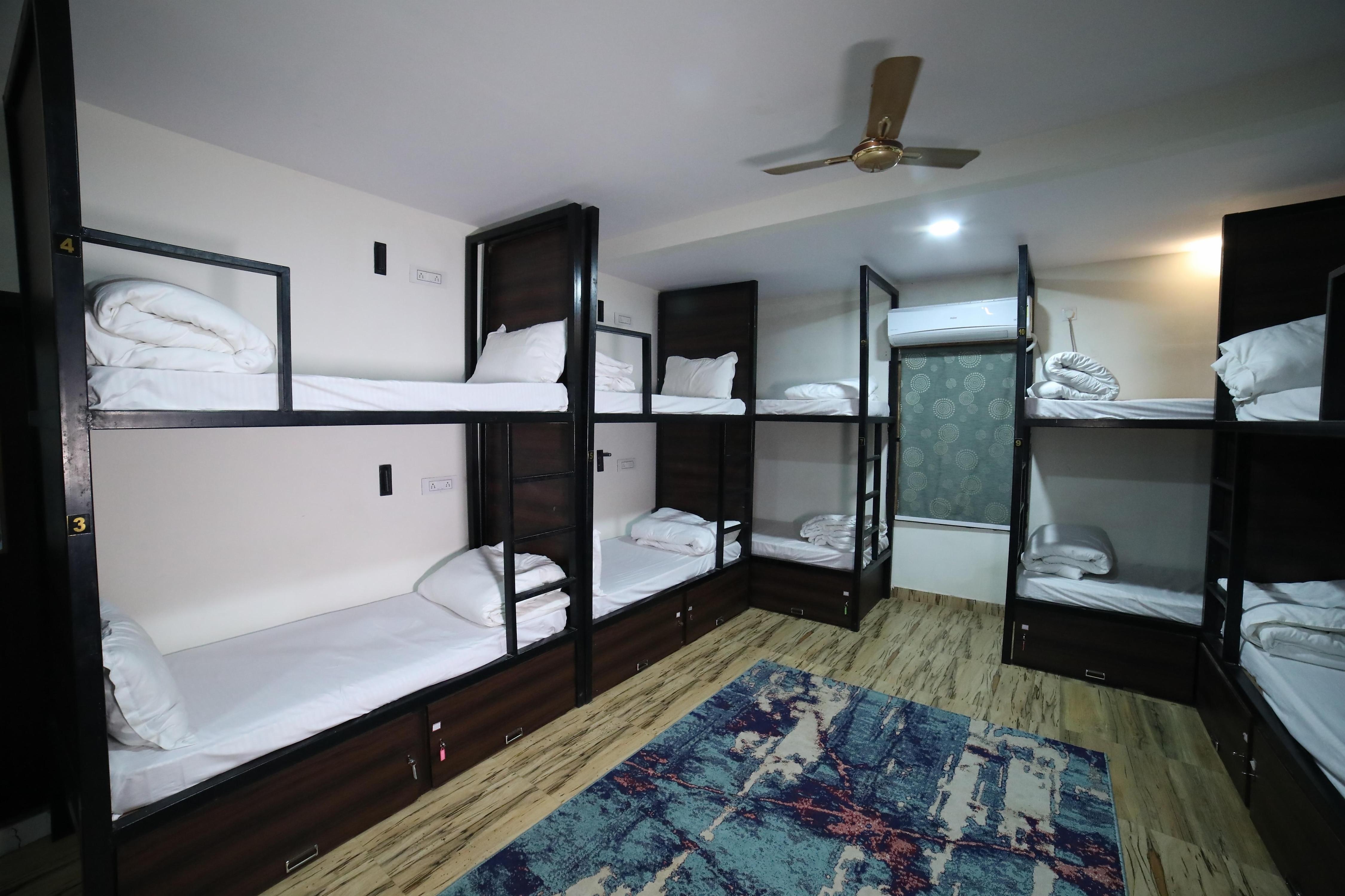 Amenities of The Commune Hostel | Rooms & Dorms