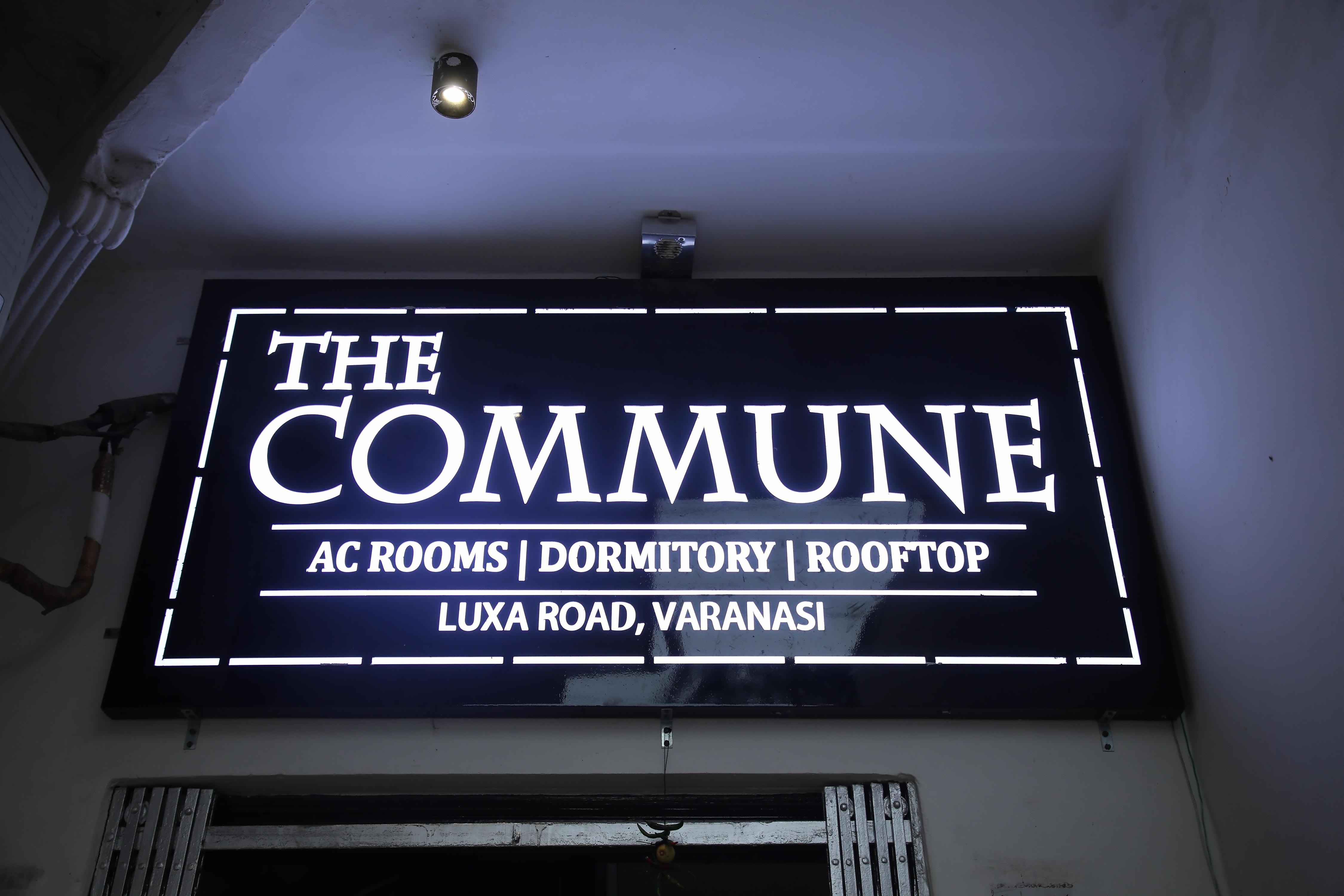 The Commune Hostel | Rooms & Dorms 𝗕𝗢𝗢𝗞 Varanasi Hostel
