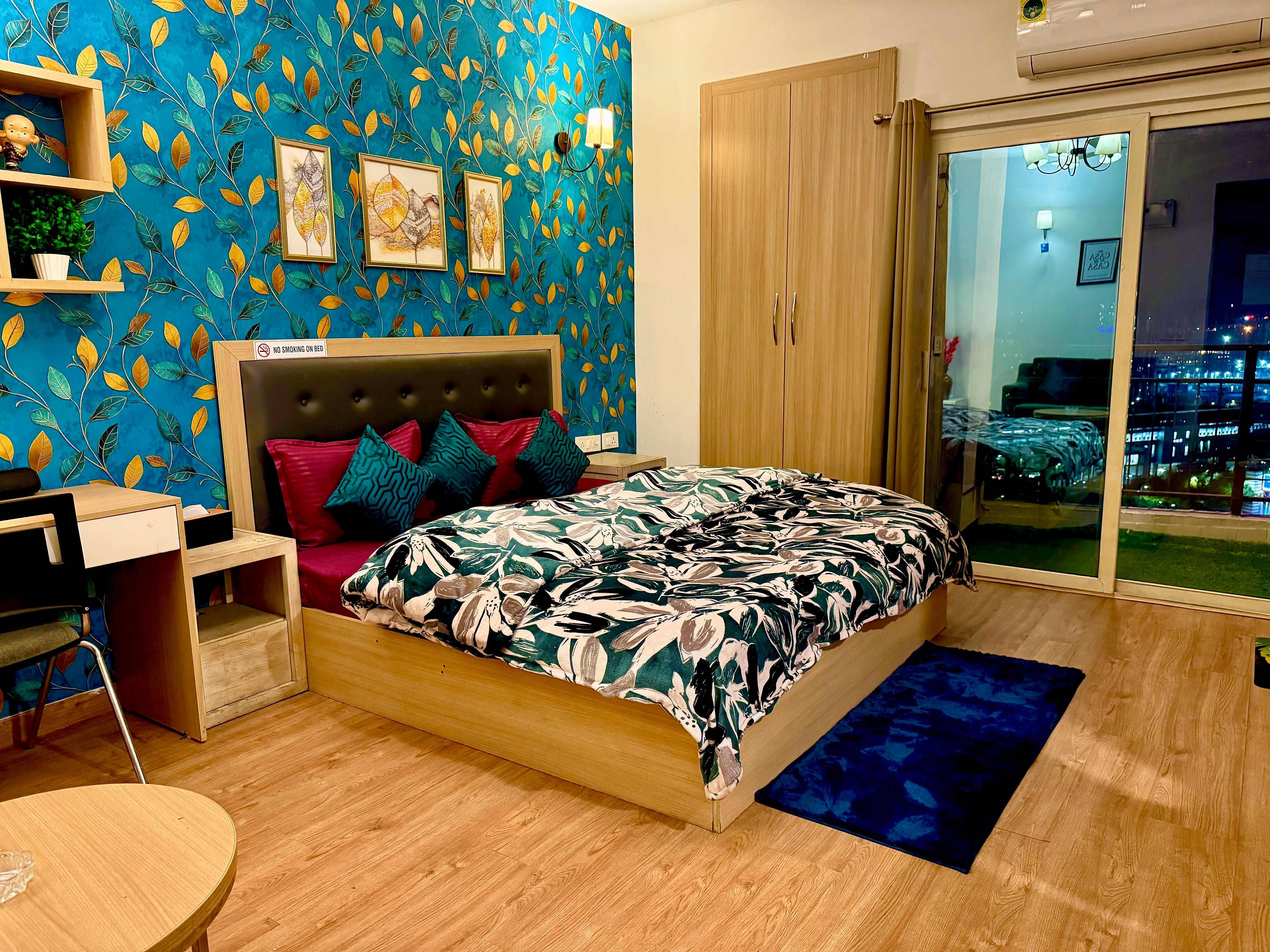 Mi Casa Homestay 𝗕𝗢𝗢𝗞 Noida Apartment