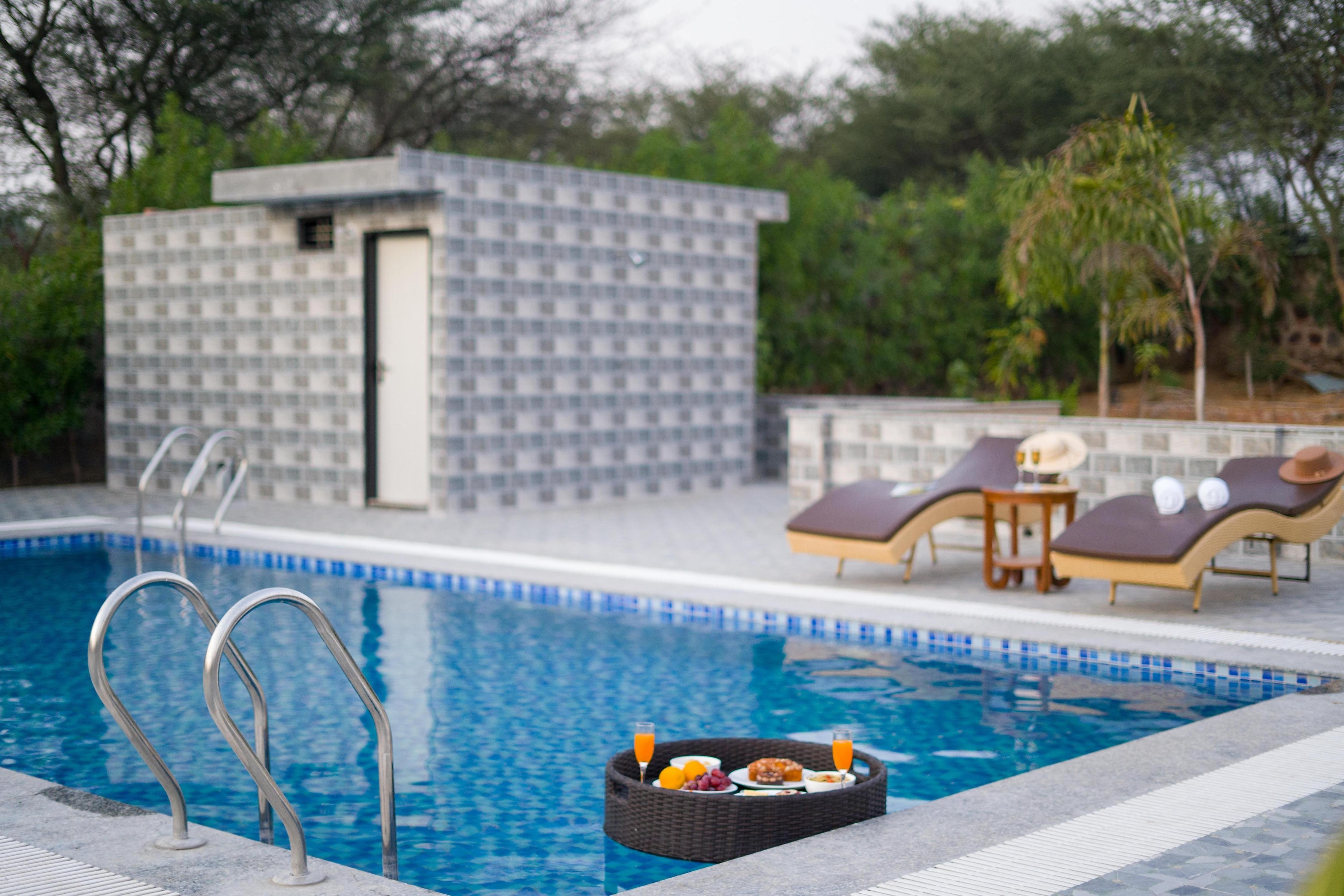 ELIVAAS 5 BHK With Pvt Pool & Garden | Zenora 𝗕𝗢𝗢𝗞 Manesar Villa