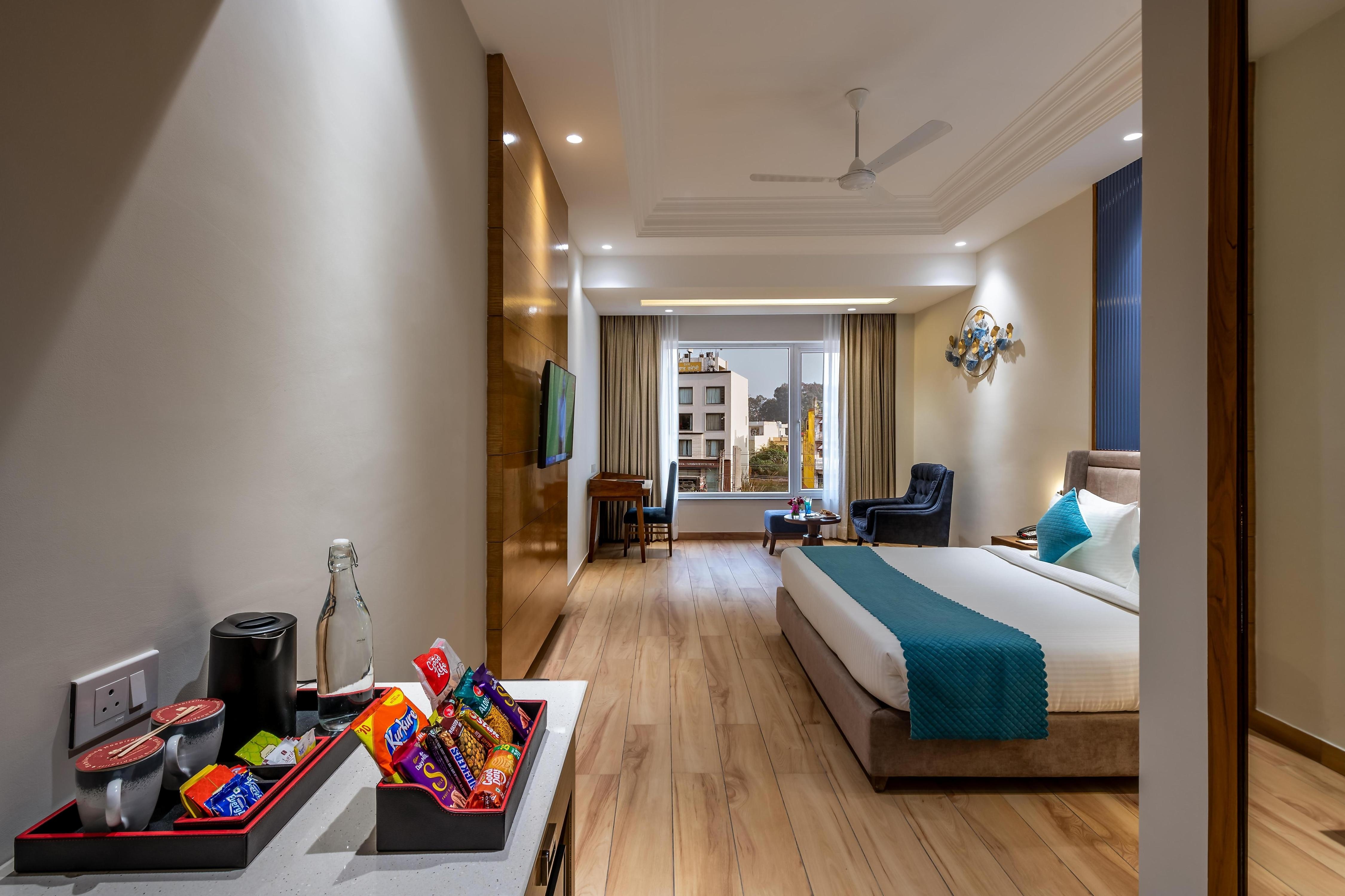 Lords Eco Inn Dera Bassi 𝗕𝗢𝗢𝗞 Dera bassi Hotel