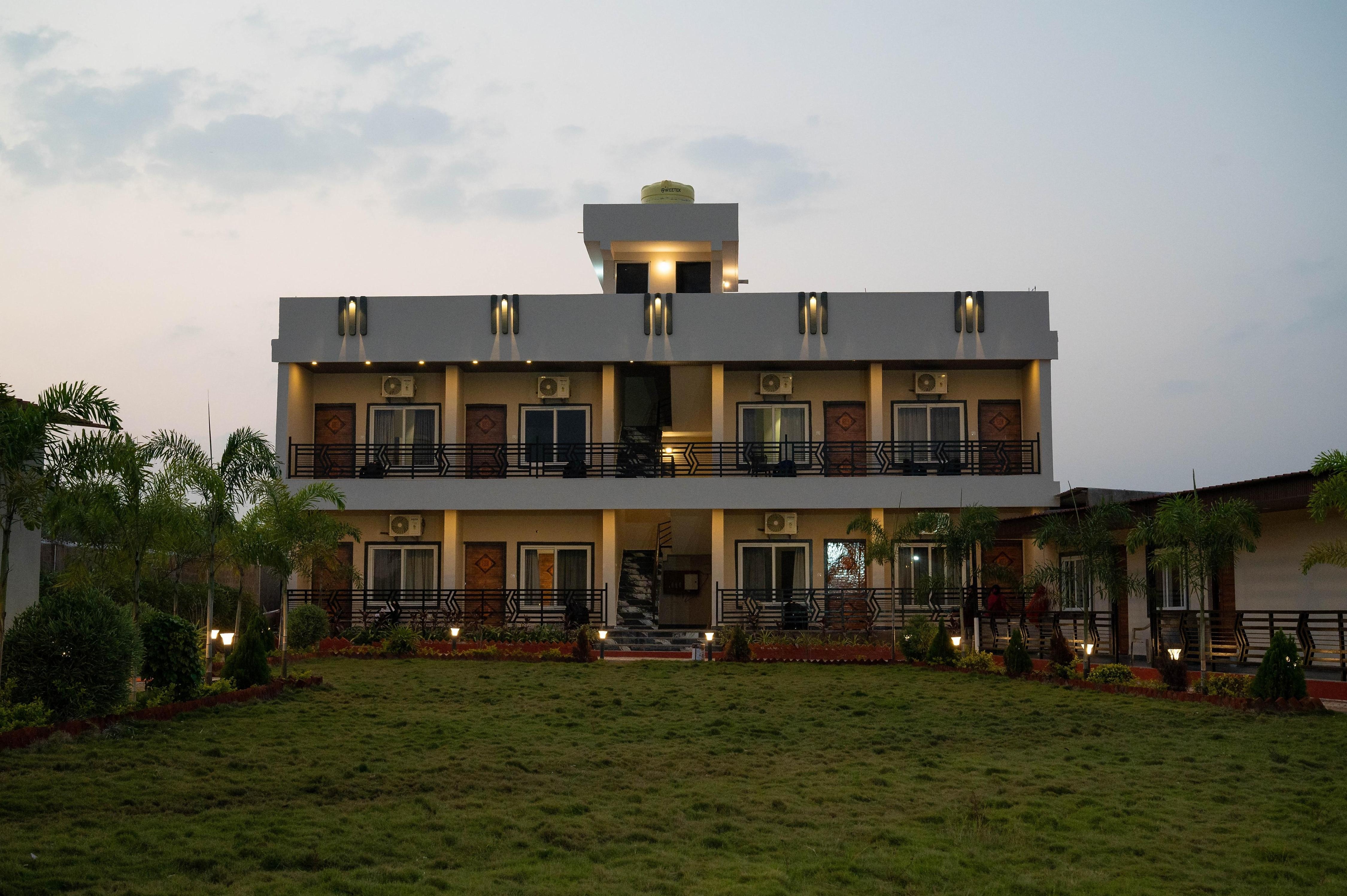 The Hello Bastar Resort 𝗕𝗢𝗢𝗞 Jagdalpur Resort