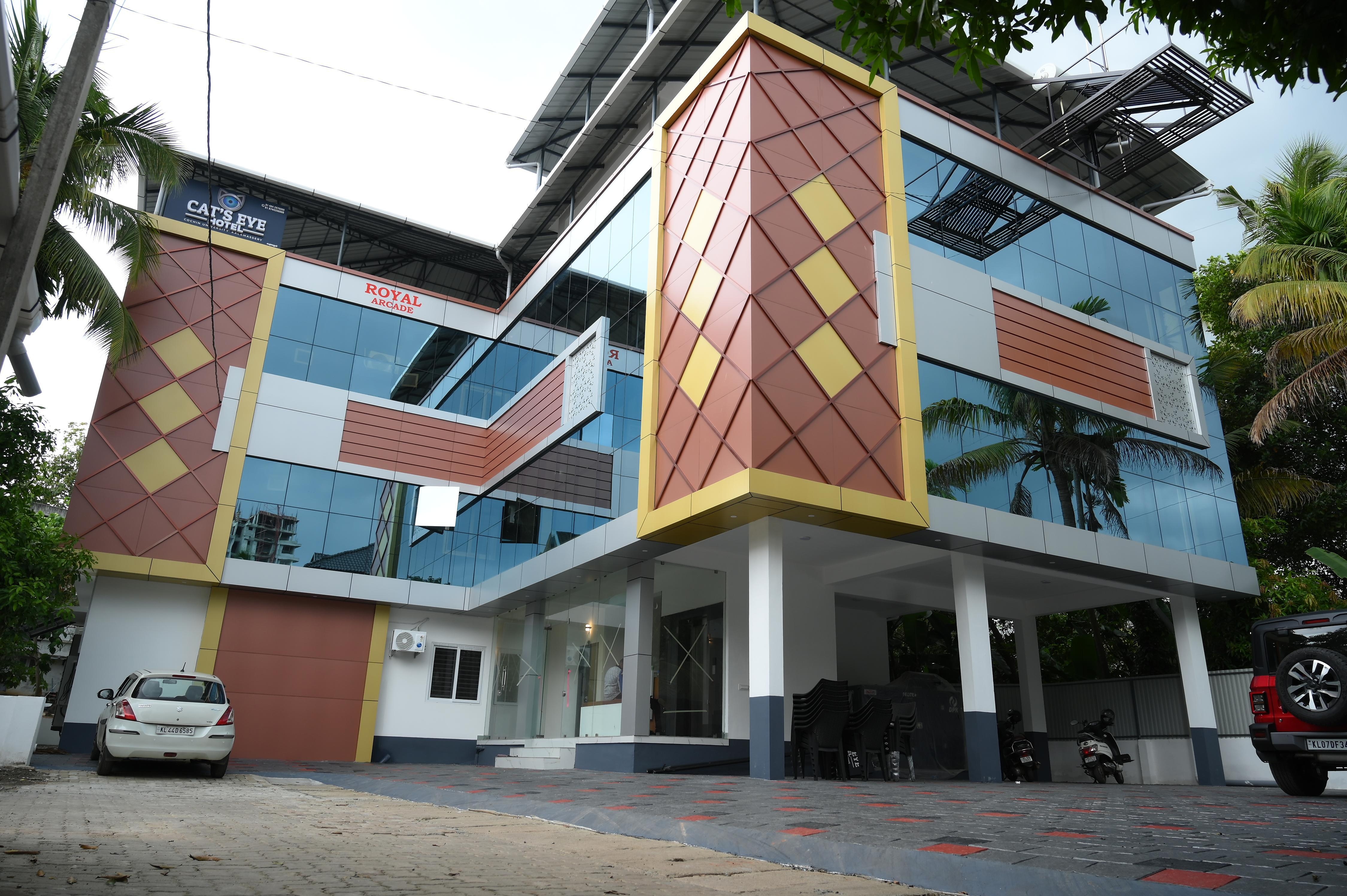CAT'S EYE | Budget Stay CUSAT Apart-hotel Cochin - Reviews, Photos & Offer