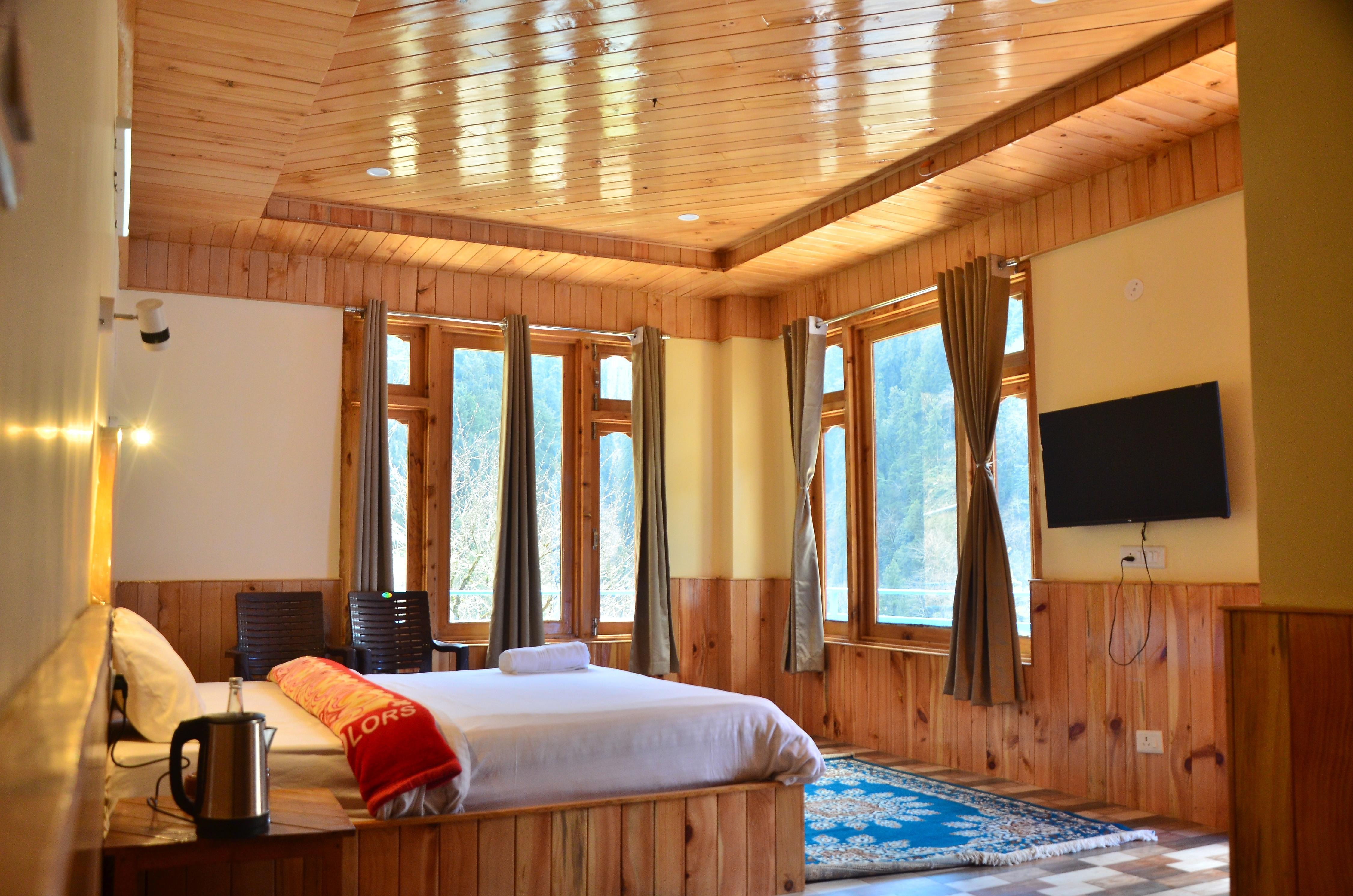 Limbo cafe & Rooms 𝗕𝗢𝗢𝗞 Jibhi Hotel