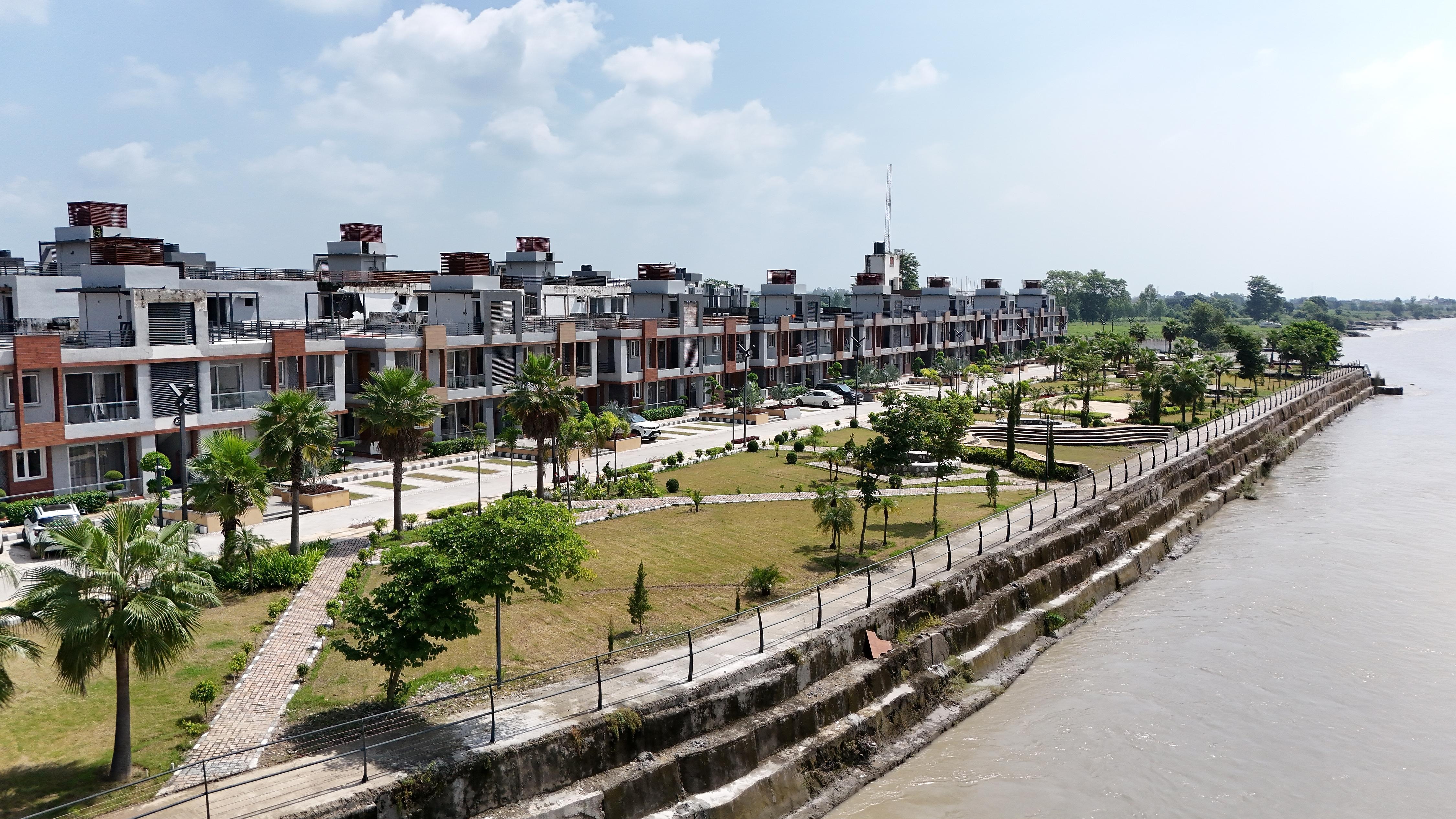 Amatra By The Ganges 𝗕𝗢𝗢𝗞 Haridwar Resort