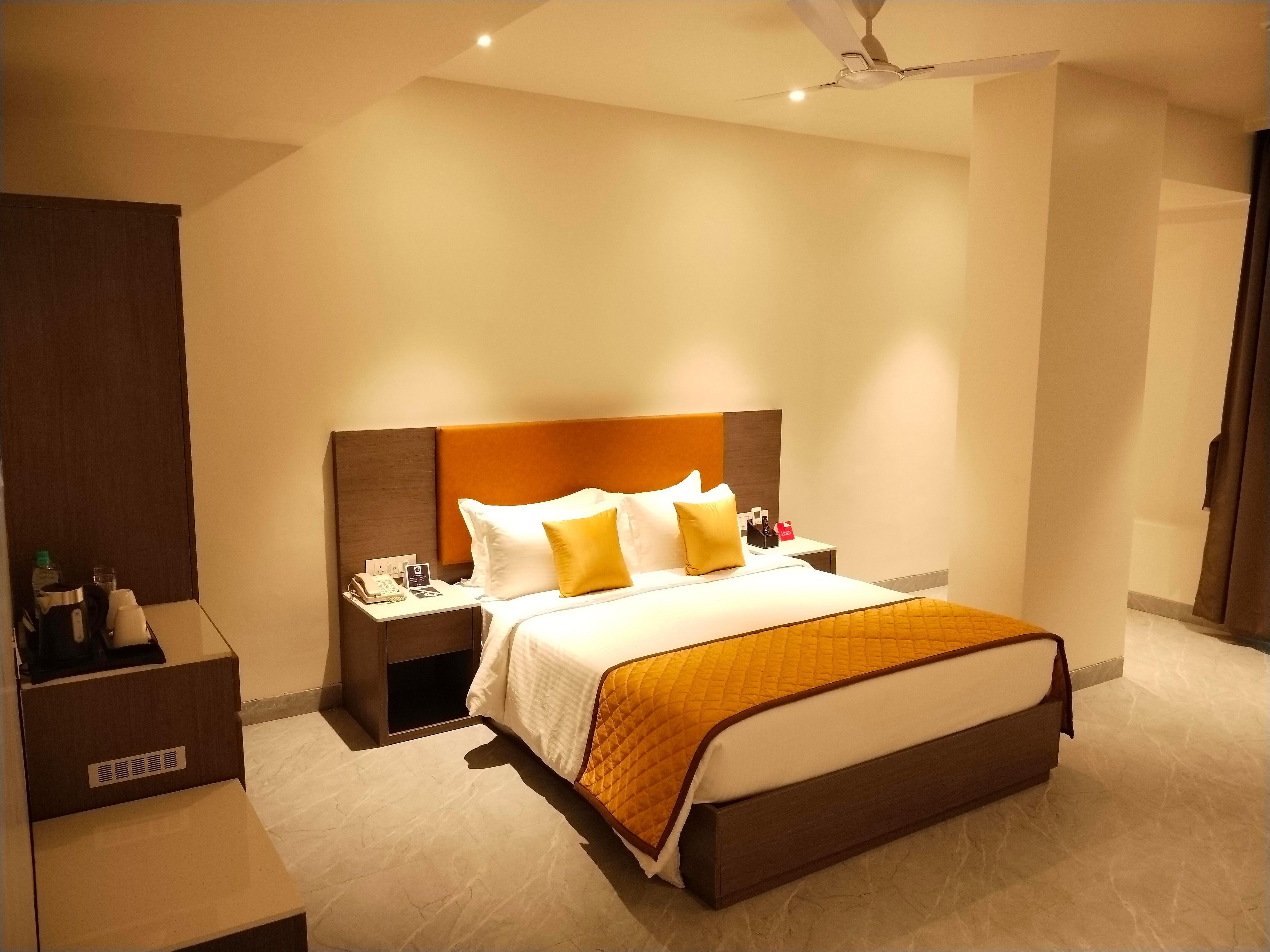 Zip By Spree Hotels Pandharpur 𝗕𝗢𝗢𝗞 Pandharpur Hotel