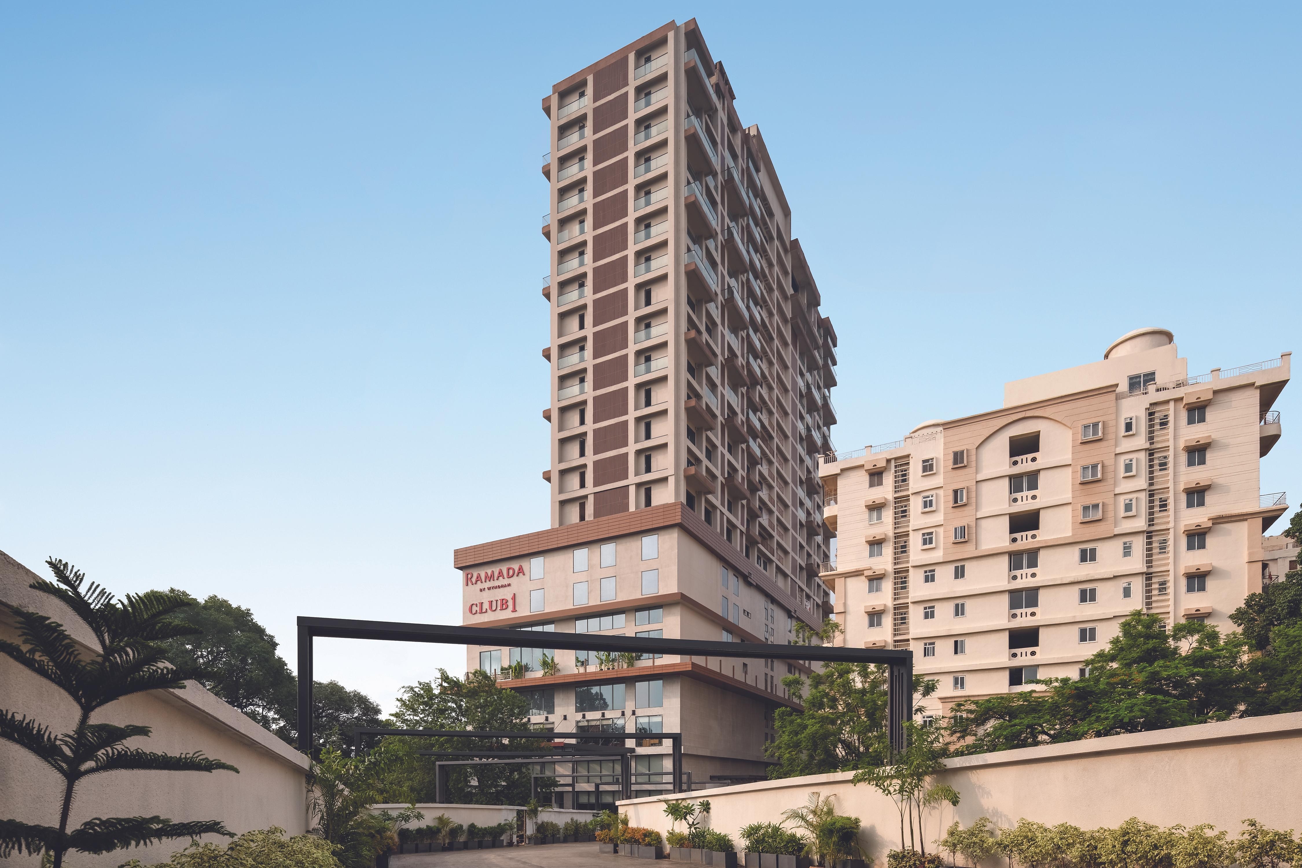 Ramada by Wyndham Ranchi 𝗕𝗢𝗢𝗞 Ranchi Hotel