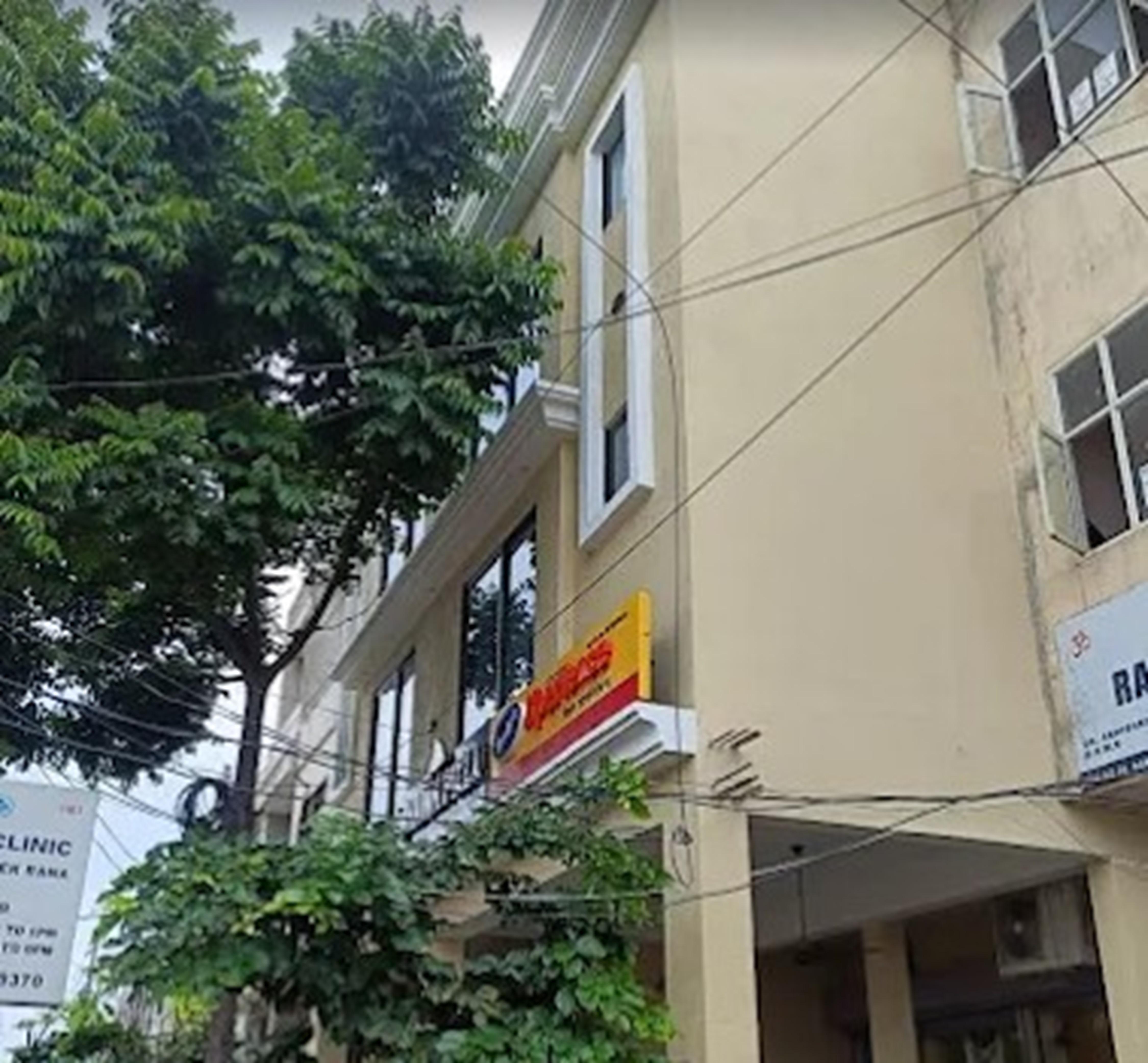 Hotel Kamboj 𝗕𝗢𝗢𝗞 Kharar Hotel