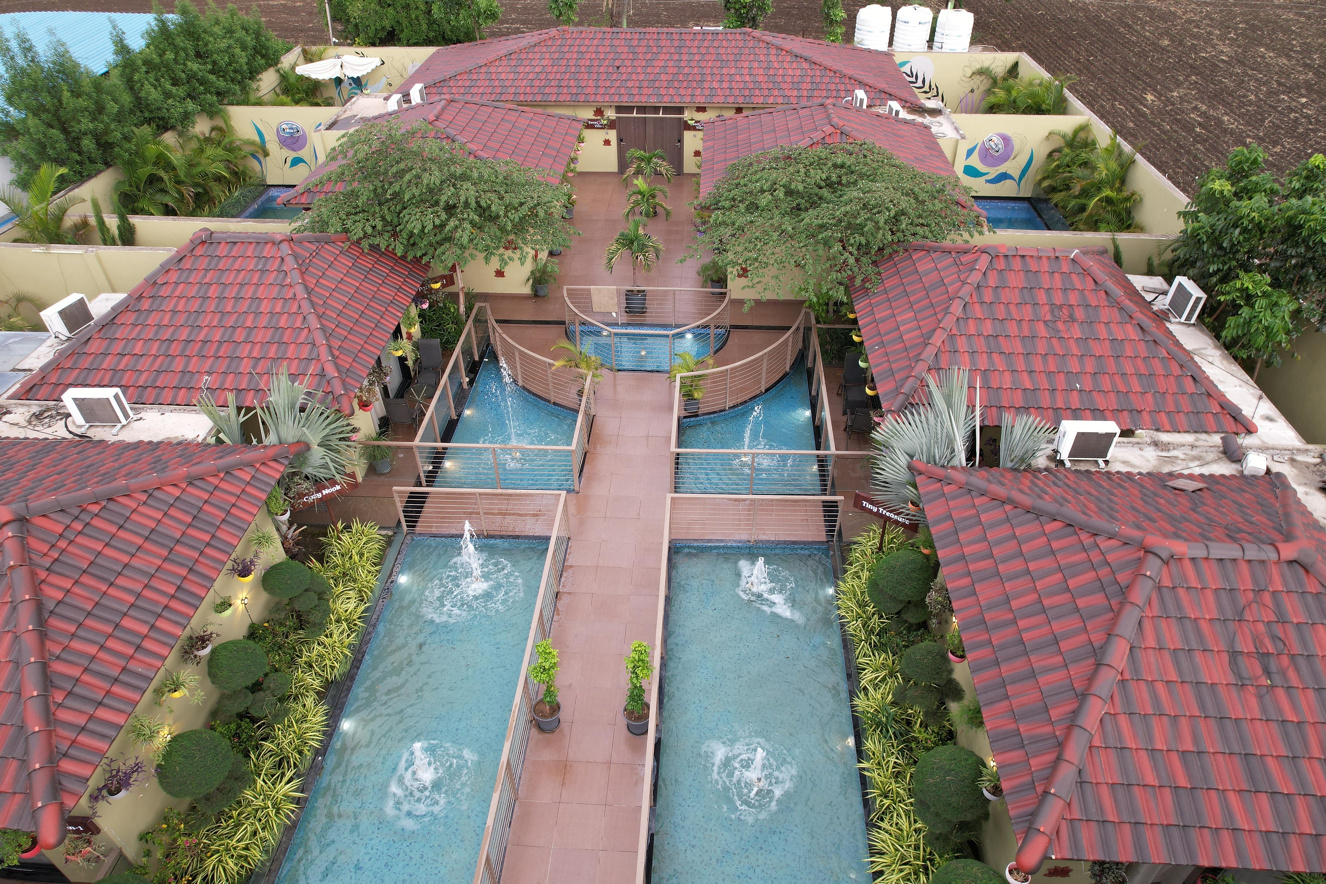 Rooms of K10 Resort - Resort in Depalpur