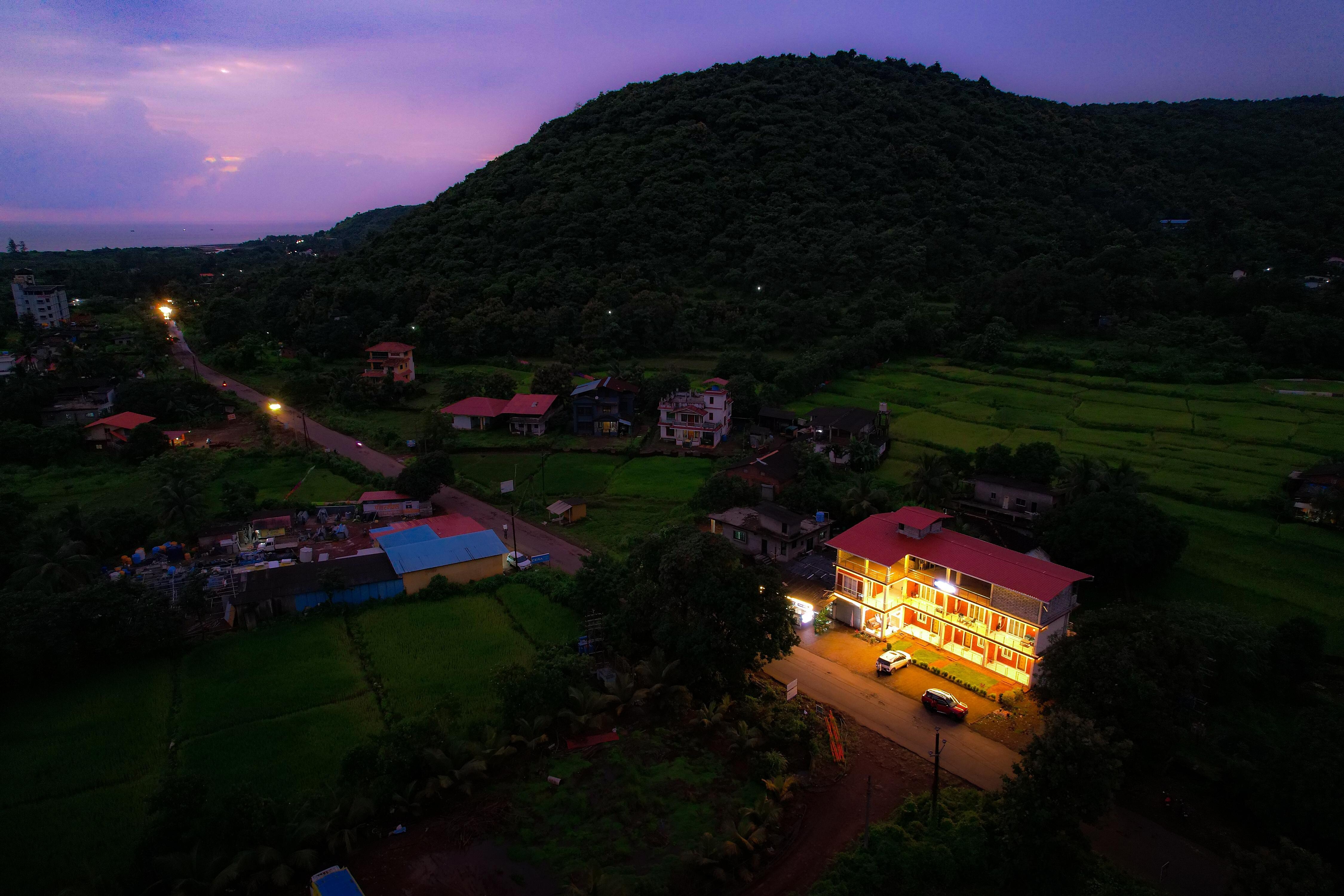 Tanishq Resort Dapoli by Coastal Essence 𝗕𝗢𝗢𝗞 Dapoli Hotel