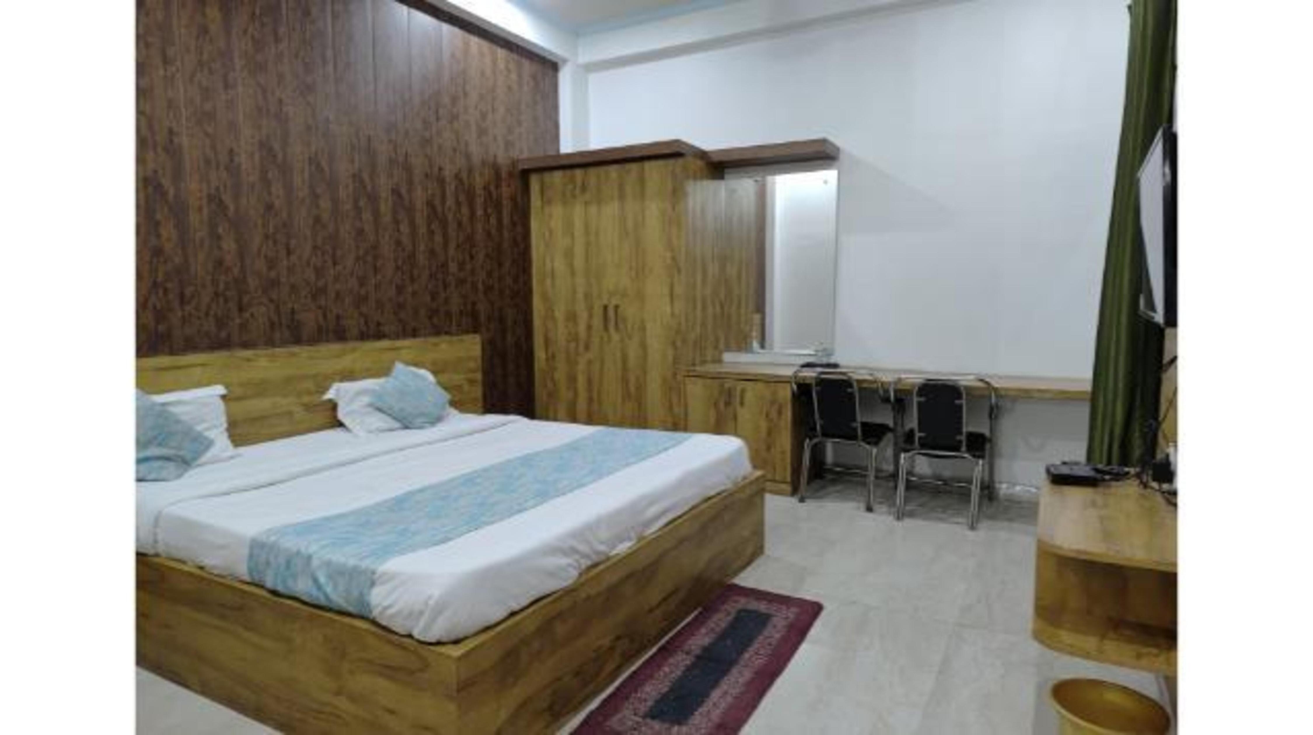 Rooms of FabHotel Anant Inn - Hotel in Lucknow