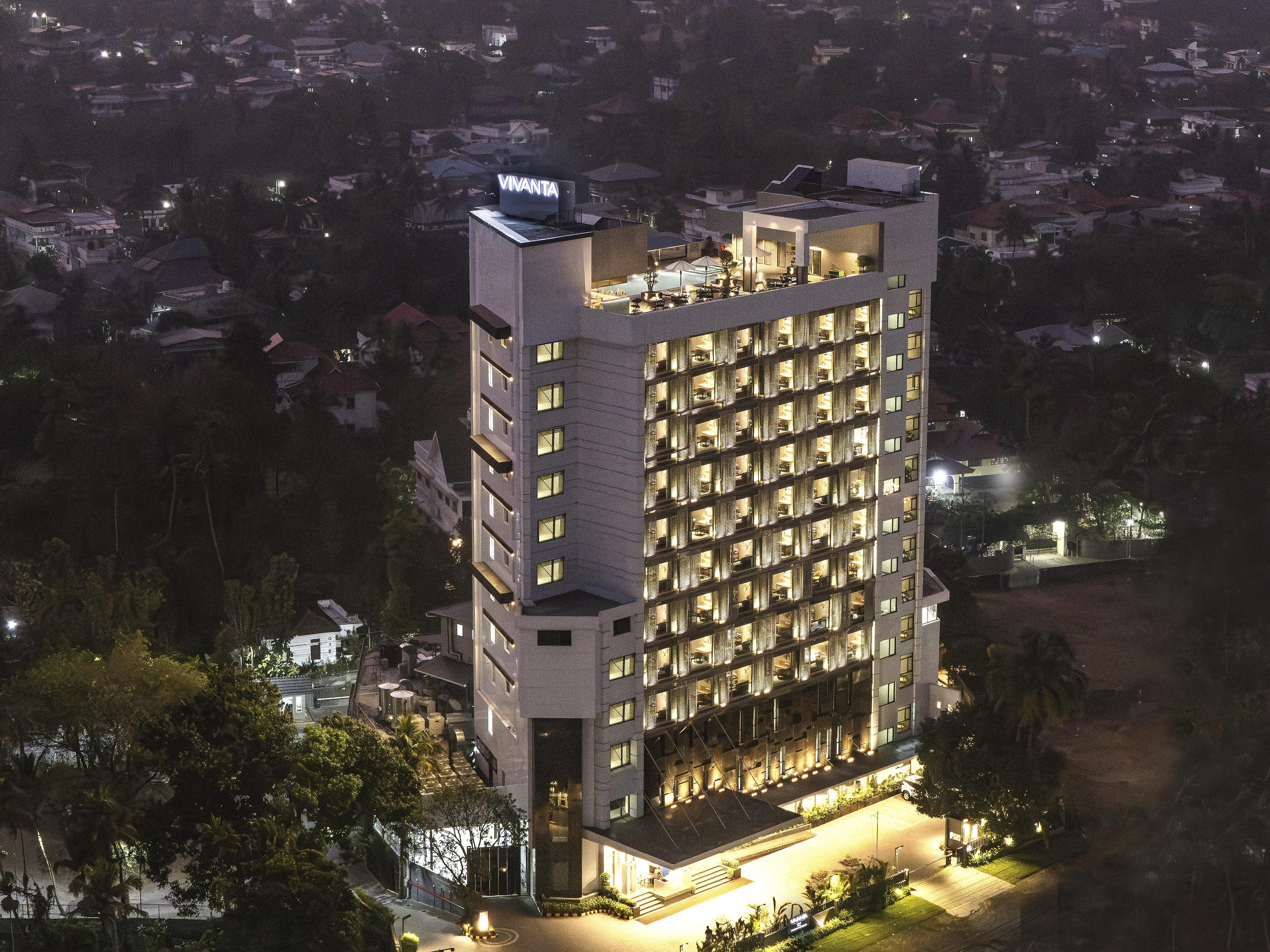 Vivanta Kochi Aluva 𝗕𝗢𝗢𝗞 Cochin Hotel