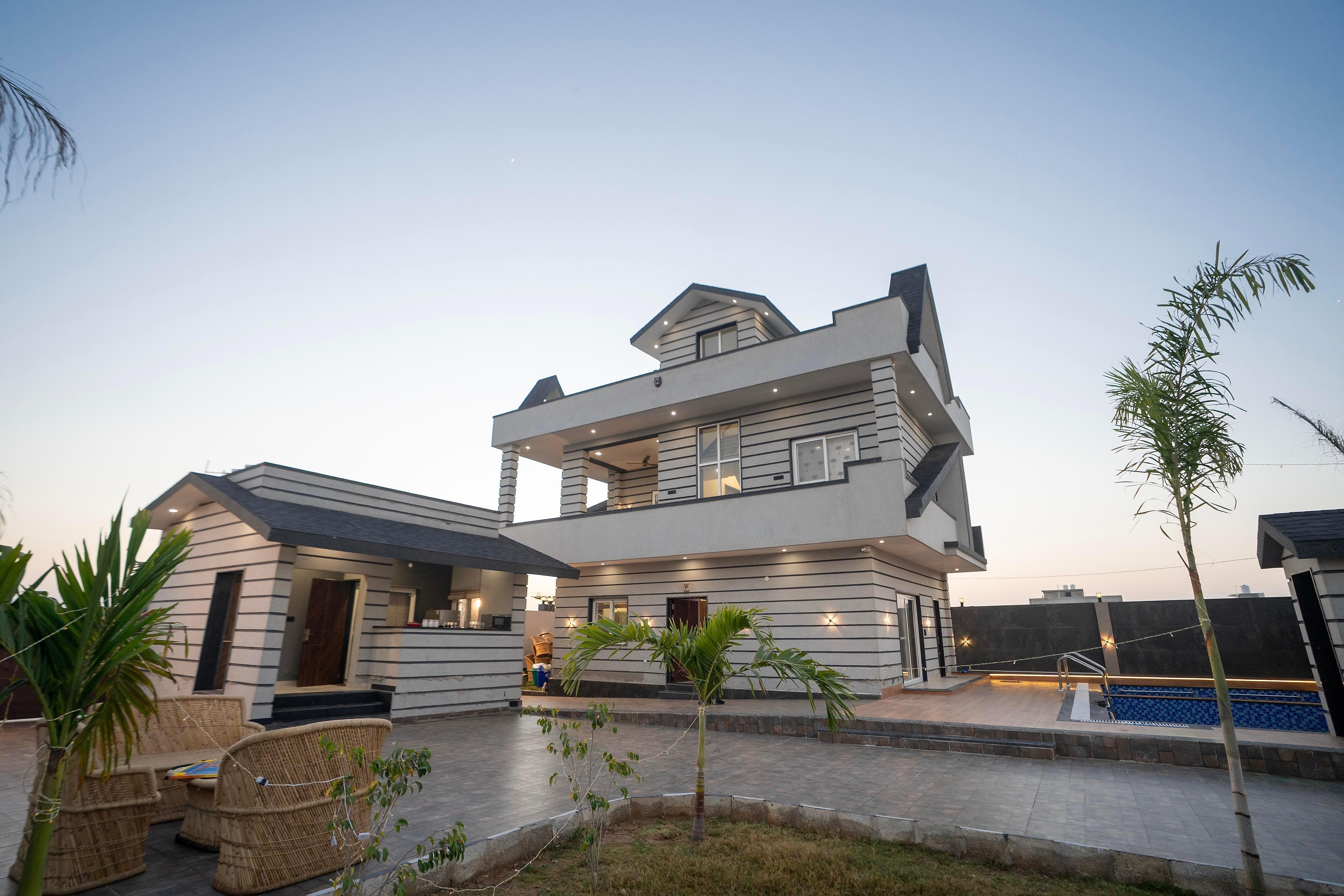 Luxury Pvt Farm /Garden/ Party /Pool/New year Eve Farm House Jaipur ...