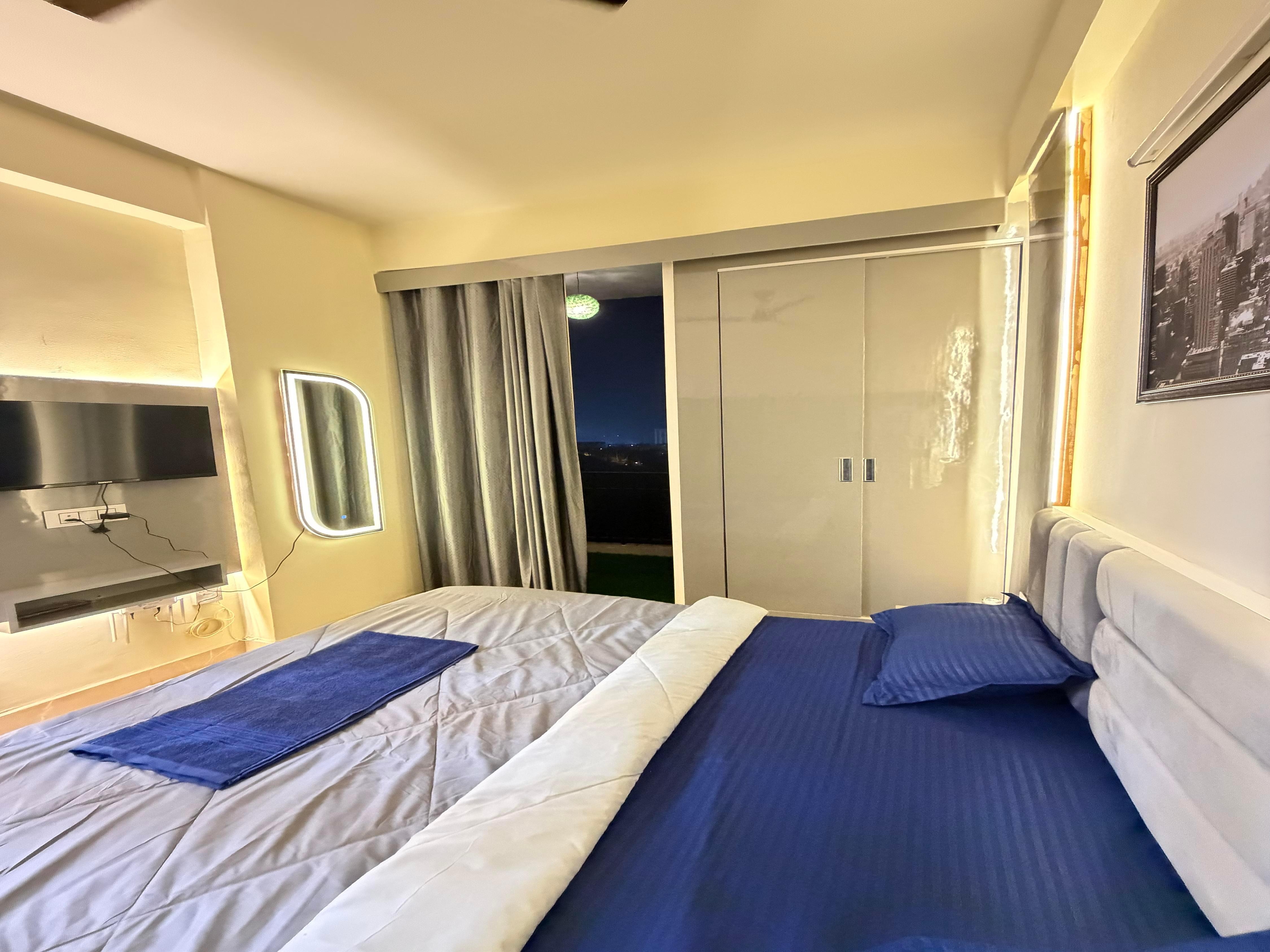 Rooms of Stay Above the City Studio with Dual Balconies - Apartment in ...