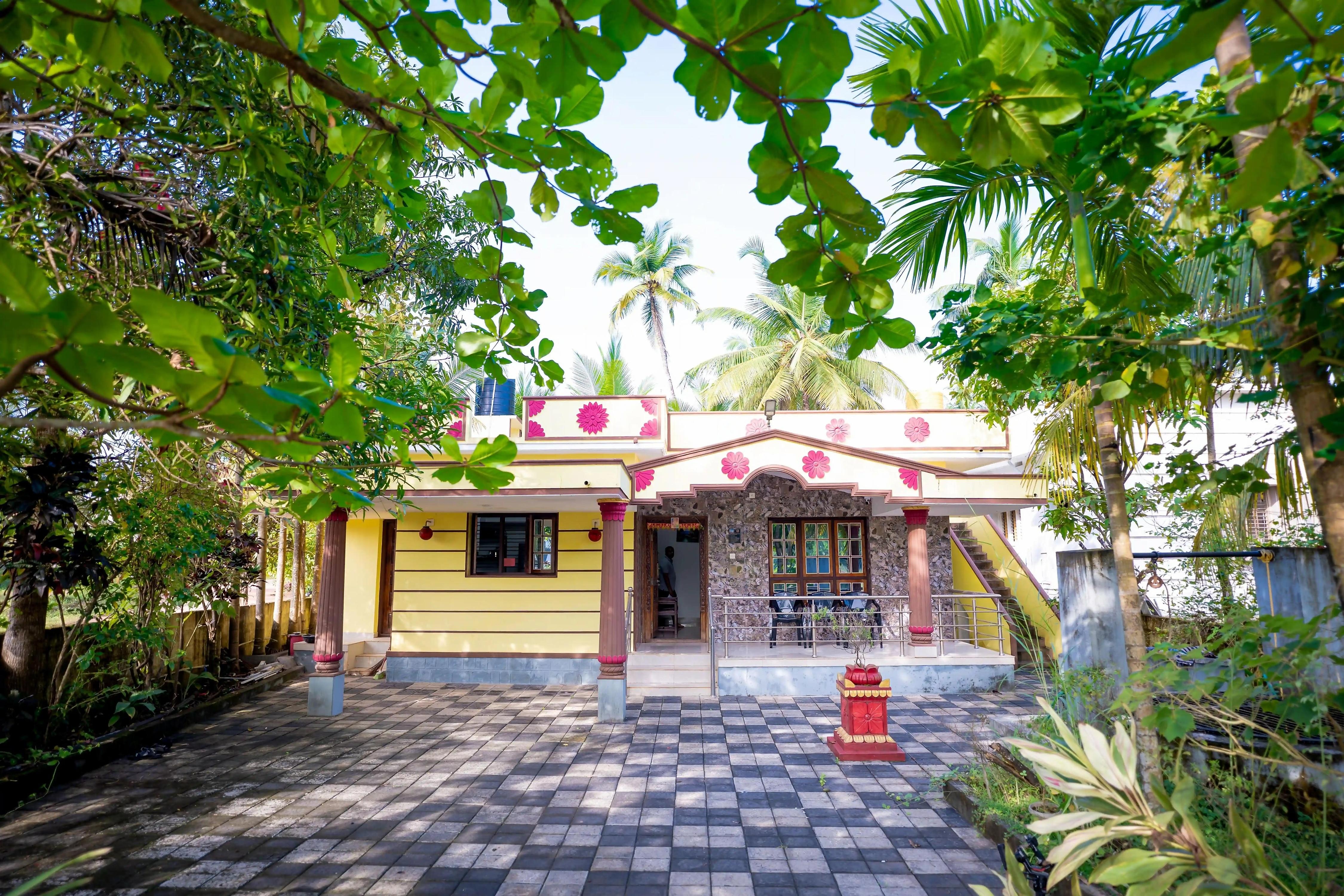 Sri Nivas - 2BHK Cottage near to Beach in Yermal 𝗕𝗢𝗢𝗞 Udupi Homestay