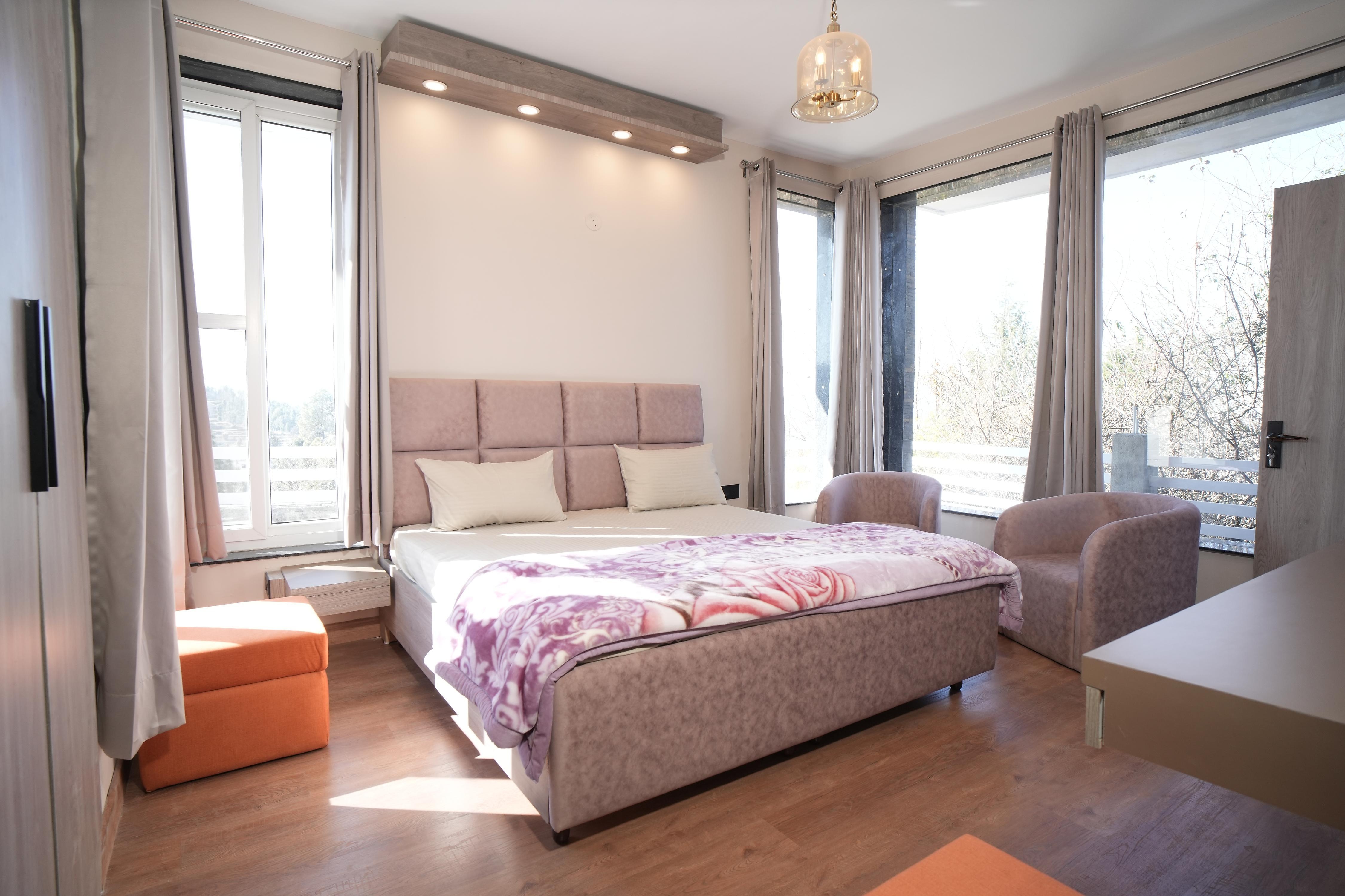 Amenities of The Pine Vista Mukteshwar 3bhk wi fi Cook