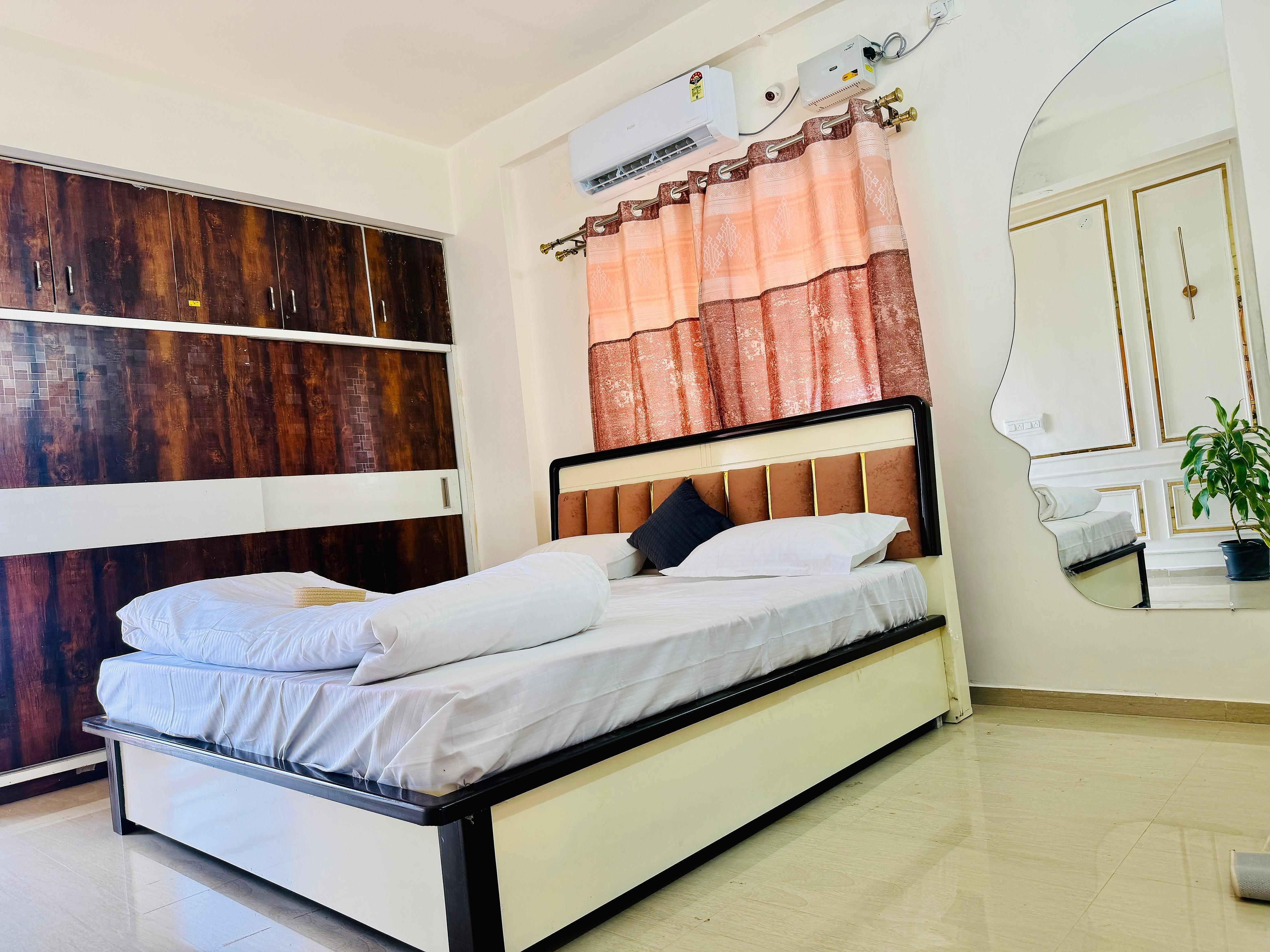 The Hampiness - Studio 𝗕𝗢𝗢𝗞 Hospet Apartment
