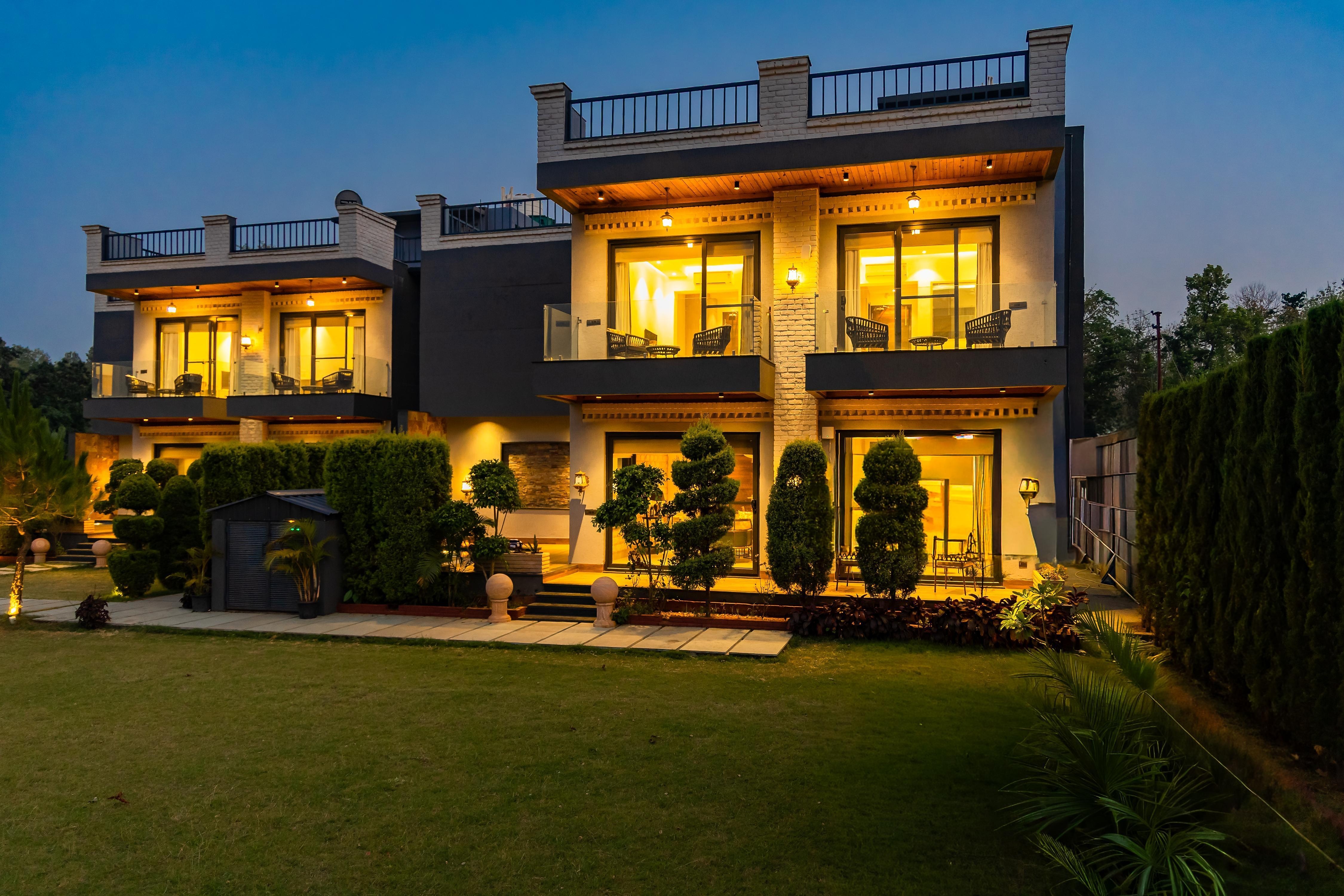 ELIVAAS Aranya Library Mansion 6BHK 𝗕𝗢𝗢𝗞 Jim Corbett (Ramnagar) Villa