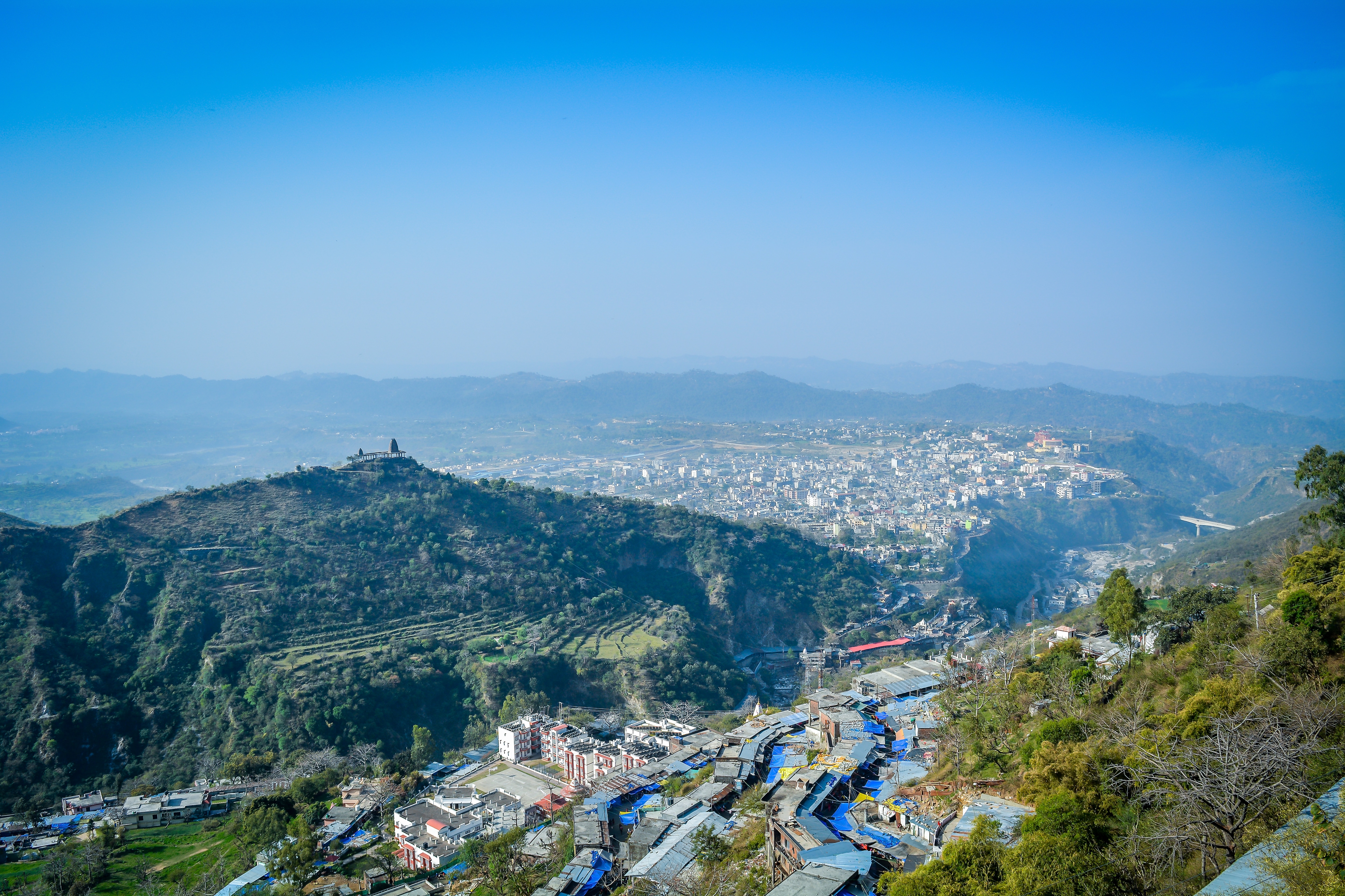 Hotels in Banganga Road, Katra Book with 𝗙𝗥𝗘𝗘 𝗖𝗮𝗻𝗰𝗲𝗹𝗹𝗮𝘁𝗶𝗼𝗻