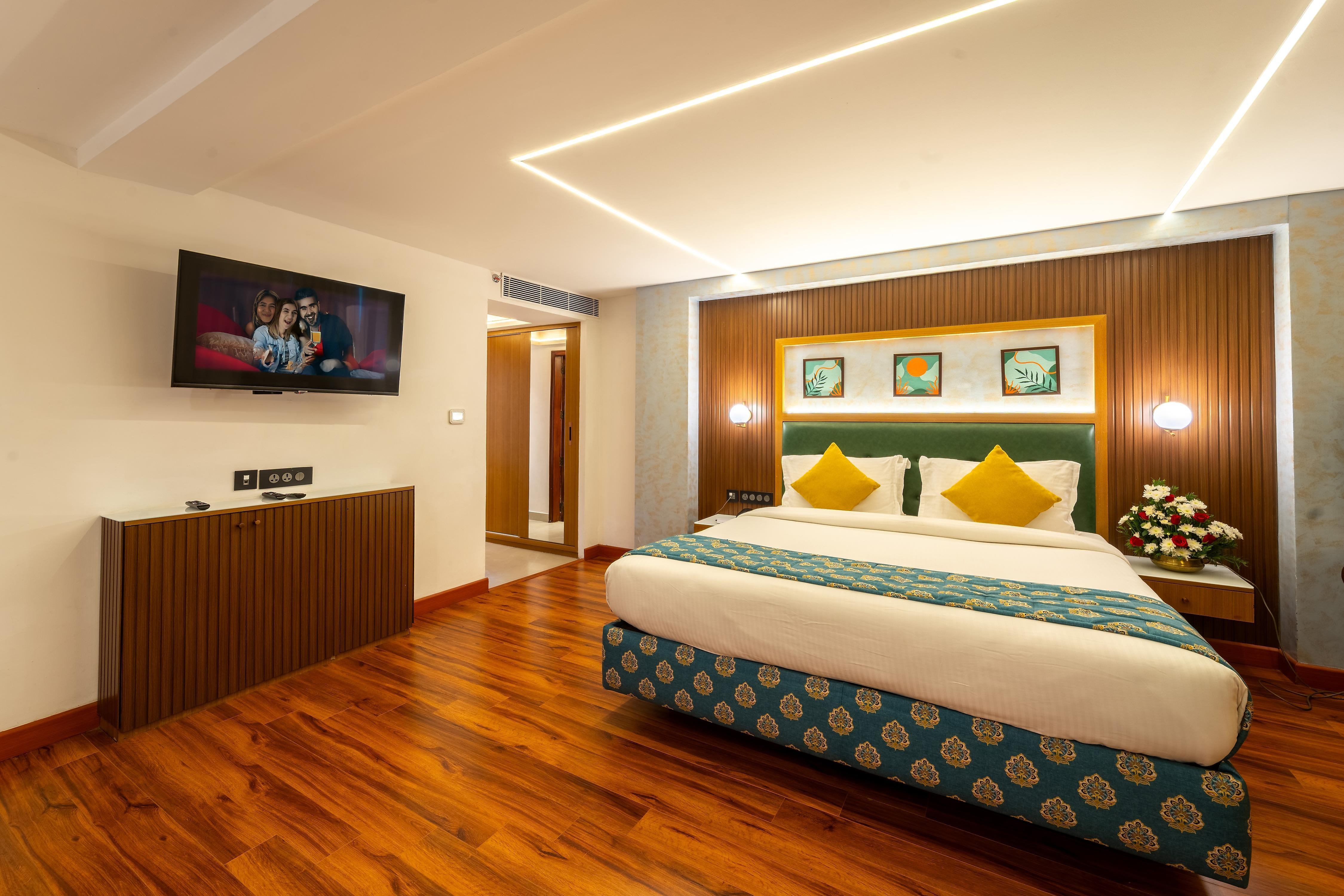 The Residency Tower 𝗕𝗢𝗢𝗞 Thiruvananthapuram Hotel