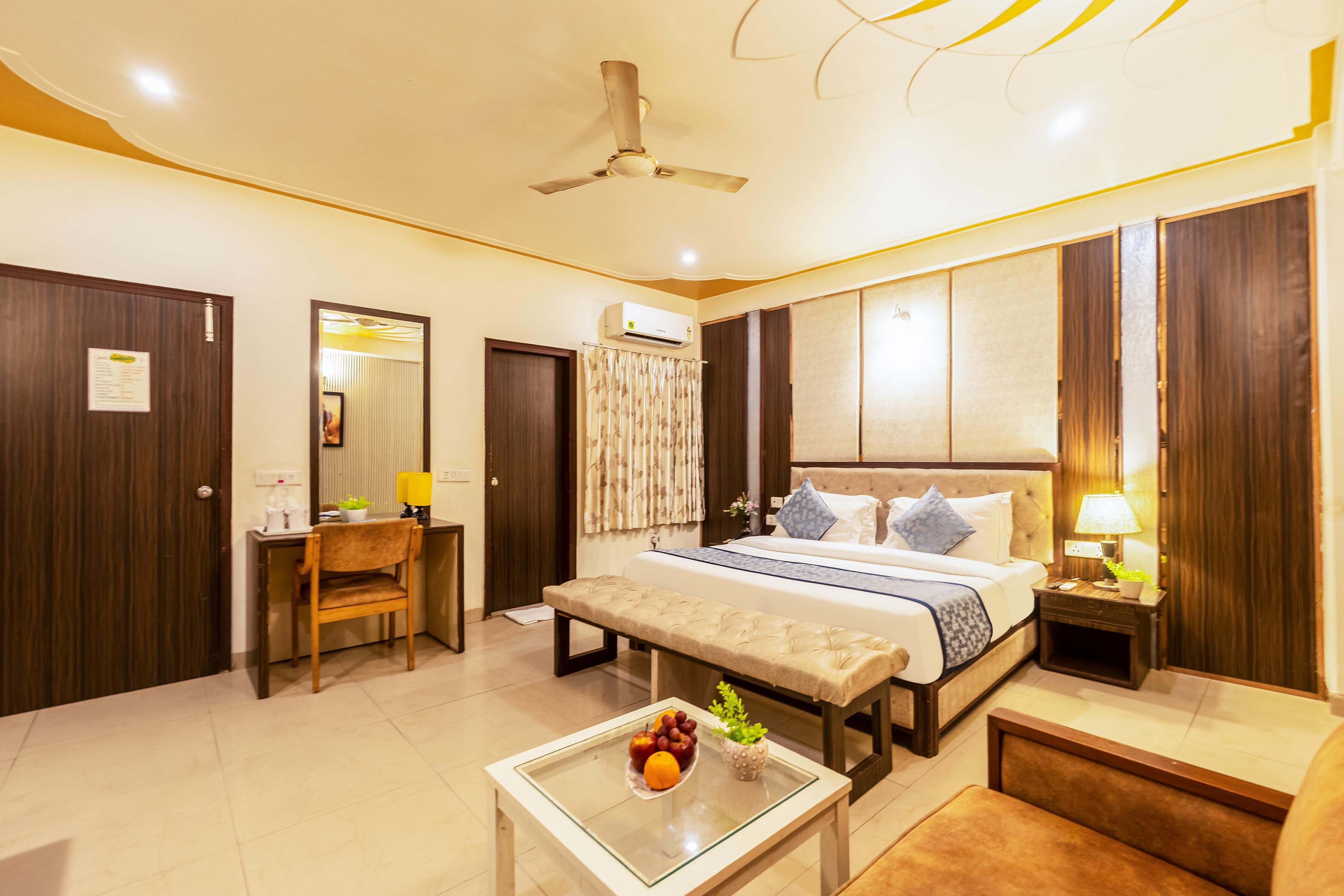 Hotel Opera Mahipalpur Delhi Airport Delhi - Reviews, Photos & Offer