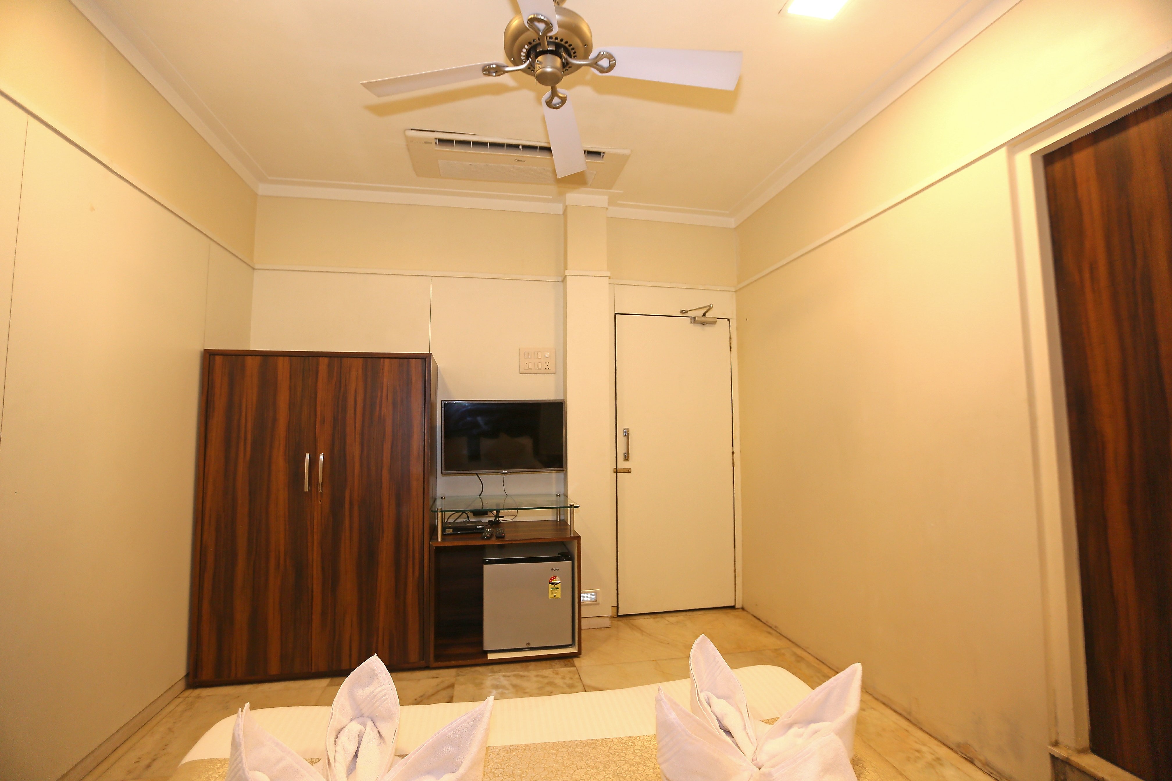 Gulf Hotel Colaba Mumbai Hotel Price, Address & Reviews