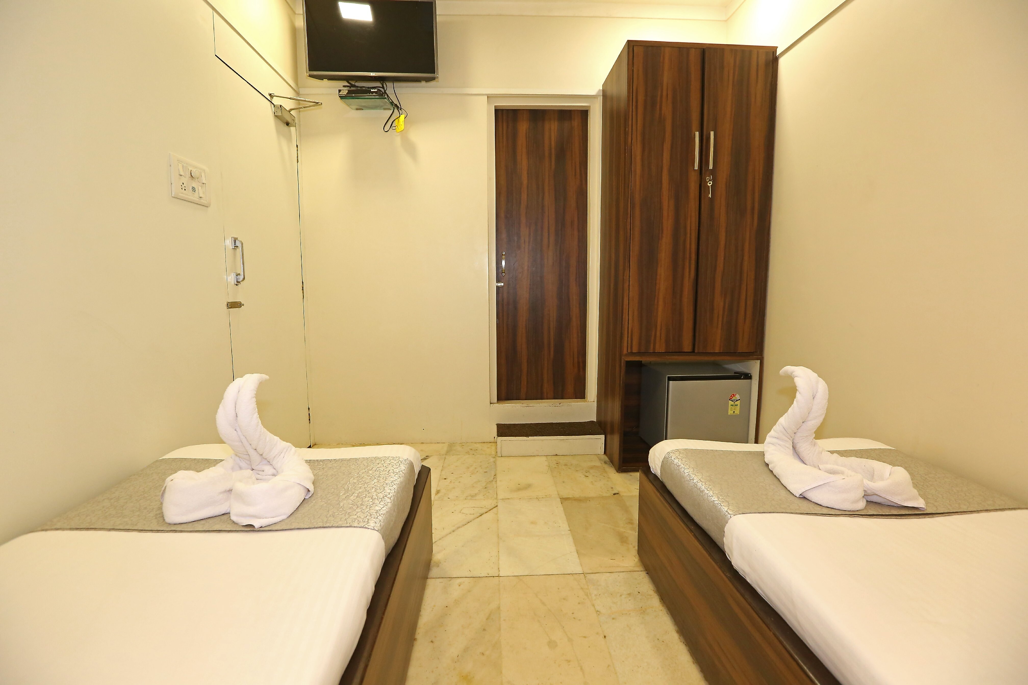 Gulf Hotel Colaba Mumbai Hotel Price, Address & Reviews