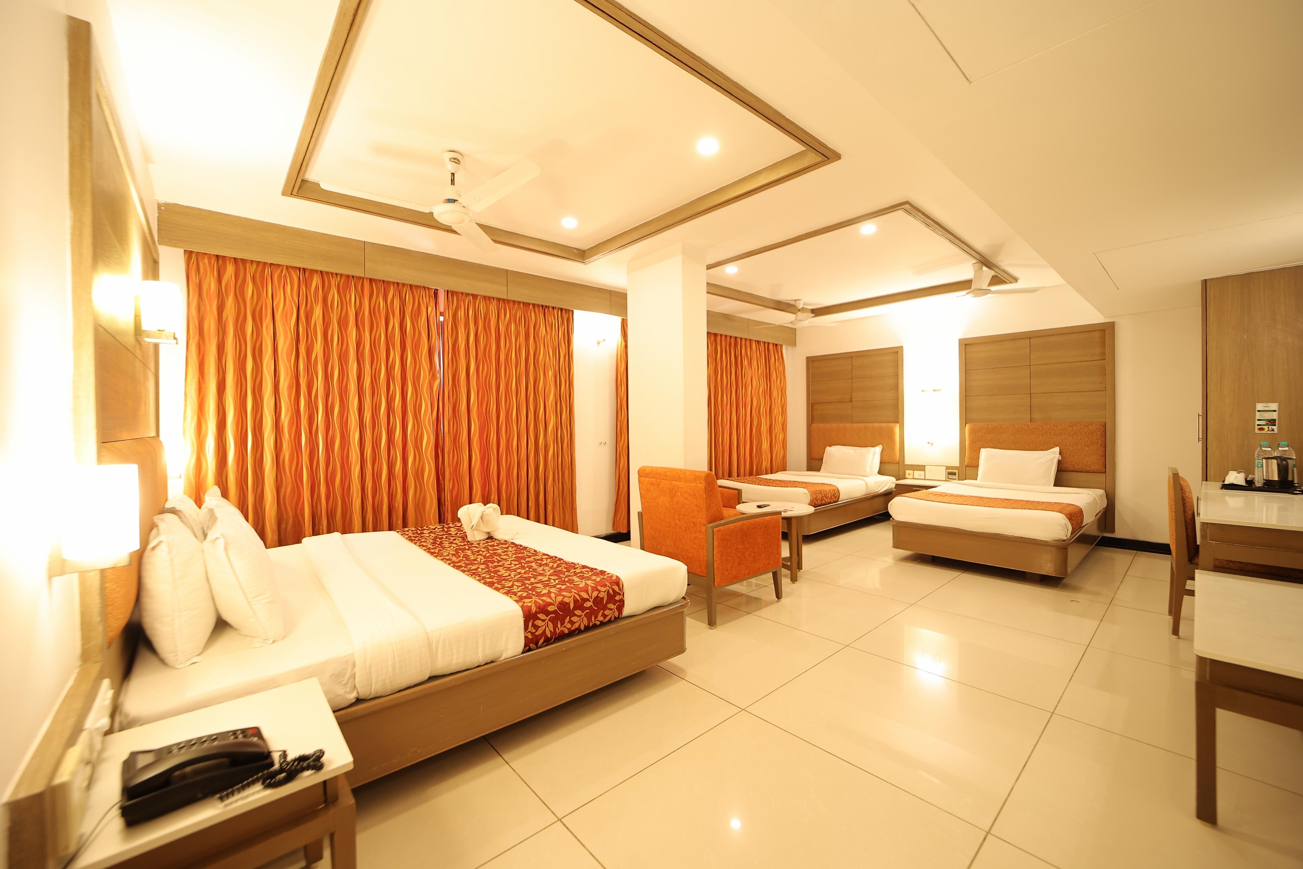 Clinton Park Inn 𝗕𝗢𝗢𝗞 Velankanni Hotel 𝘄𝗶𝘁𝗵 𝗙𝗥𝗘𝗘 𝗖𝗮𝗻𝗰𝗲𝗹𝗹𝗮𝘁𝗶𝗼𝗻