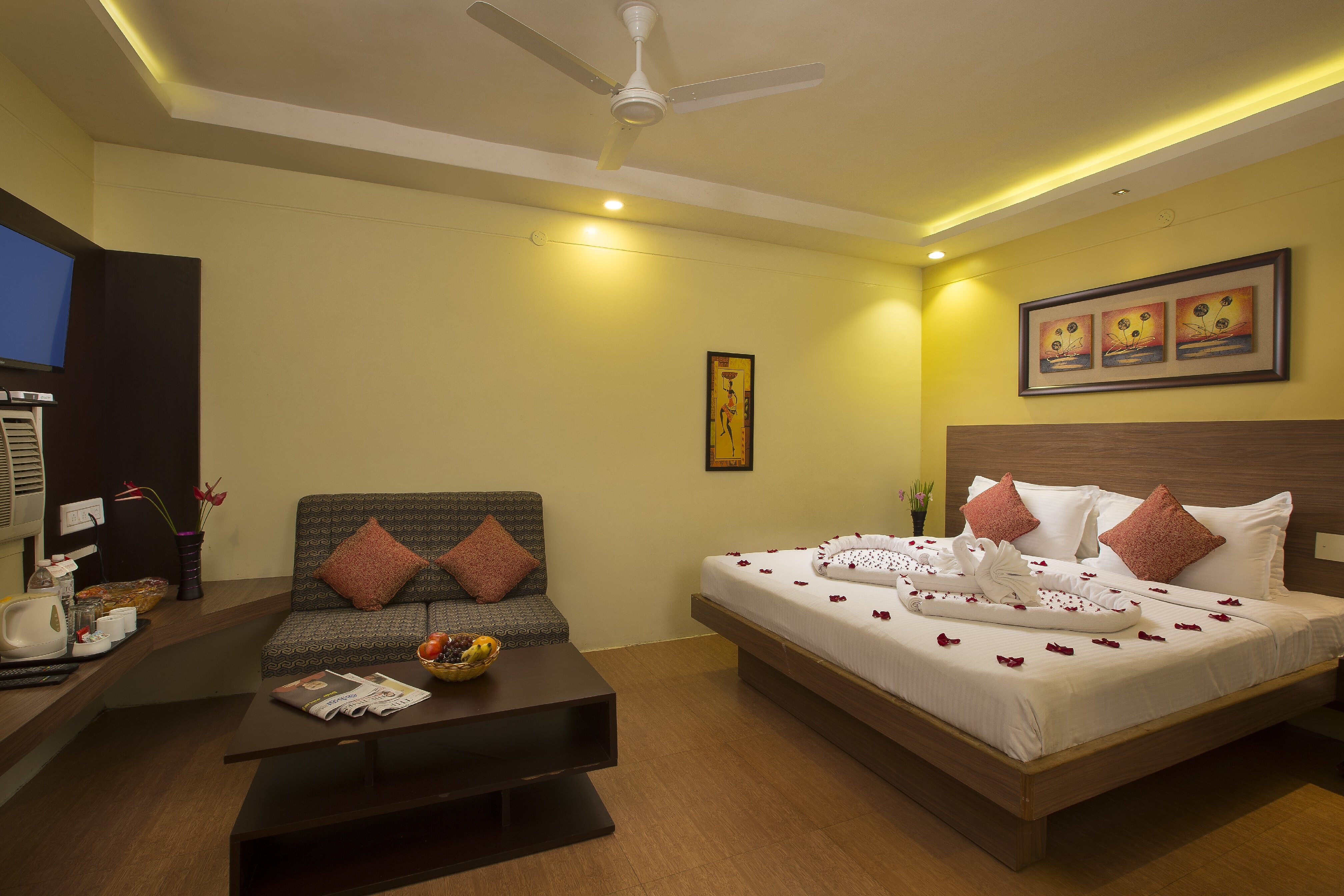 TGI Star Holidays Yercaud INR 541 OFF ( ̶3̶5̶0̶0̶ ) Resort Price ...