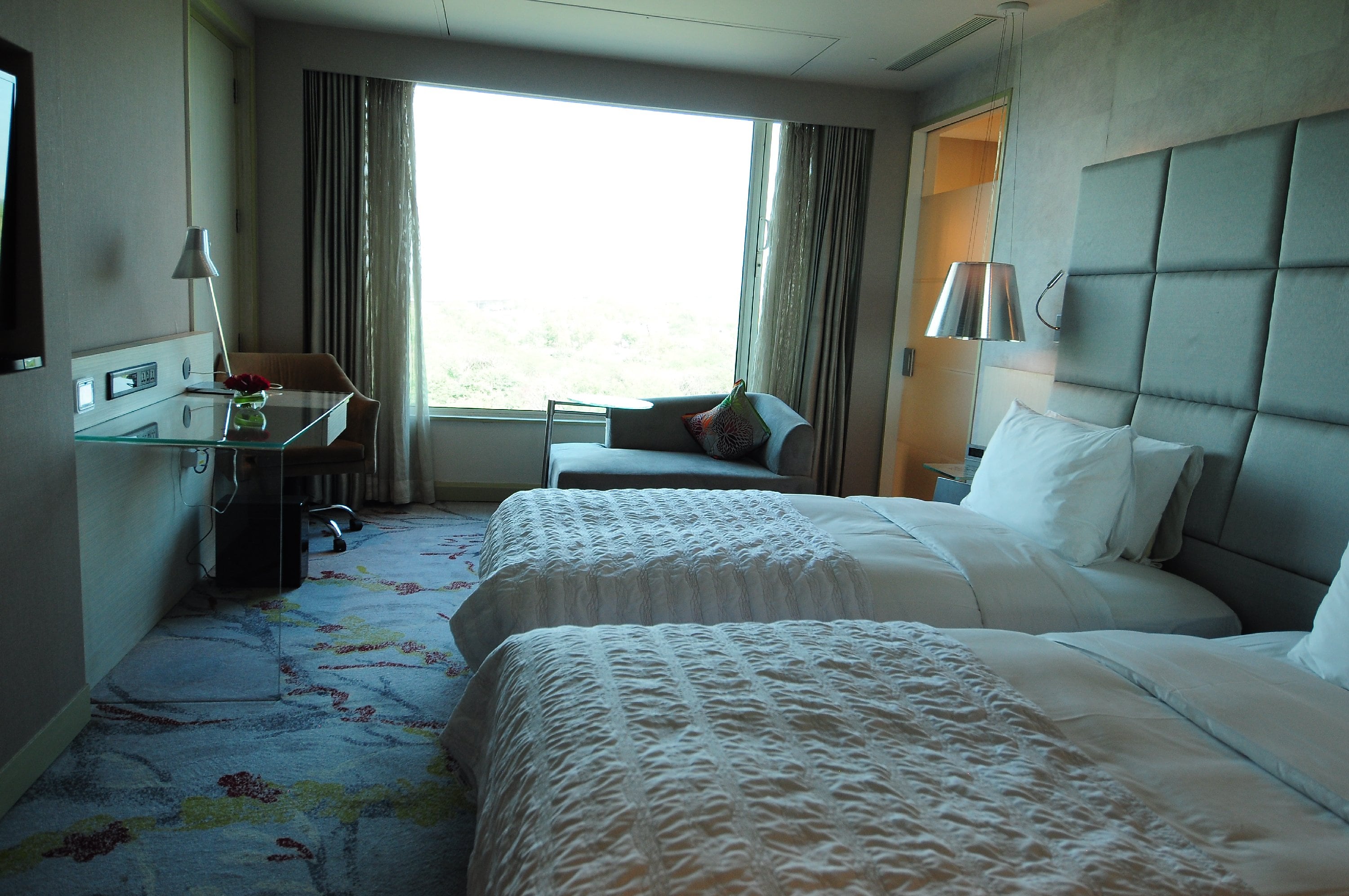 Le Meridien Gurgaon, Delhi NCR Gurgaon Hotel Price, Address & Reviews