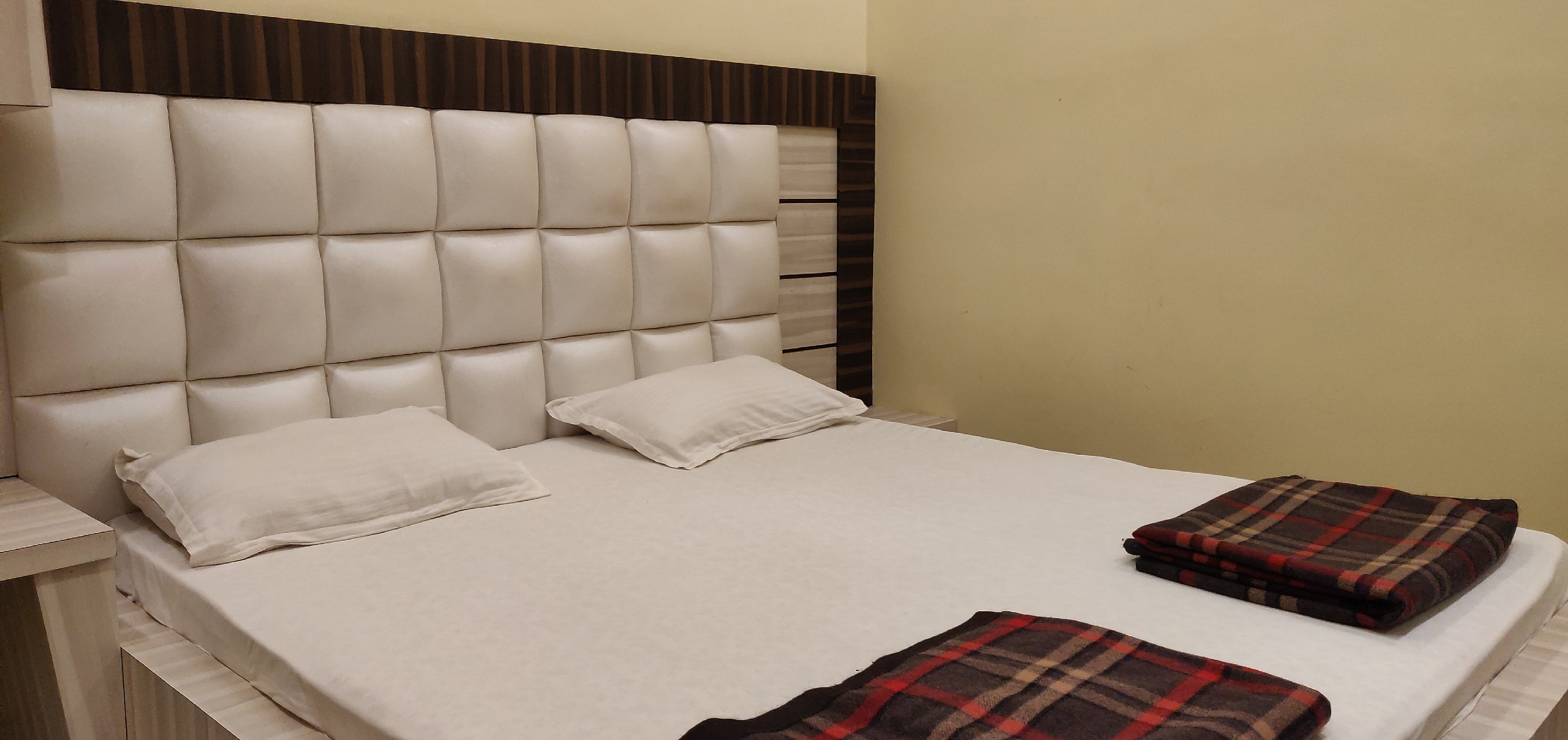 HOTEL ARYA Varanasi - Reviews, Photos & Offer