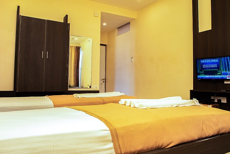 Hotel Swagath Hospet INR 318 OFF ( ̶1̶1̶0̶0̶ ) Hotel Price, Address ...