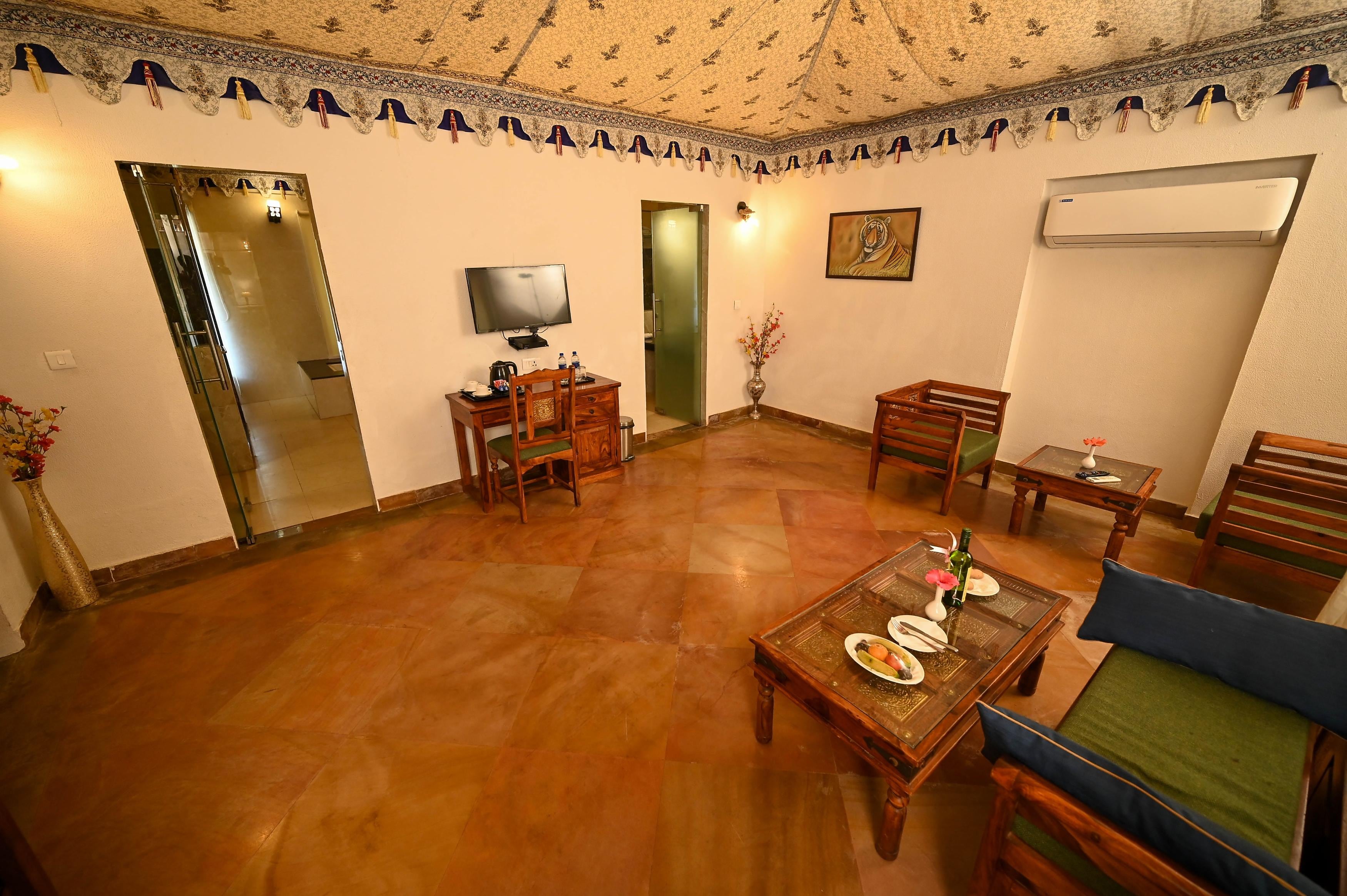 Clarks Safari Ranthambore 𝗕𝗢𝗢𝗞 Sawai Madhopur Resort 𝘄𝗶𝘁𝗵 𝗙𝗥𝗘𝗘 𝗖𝗮𝗻𝗰𝗲𝗹𝗹𝗮𝘁𝗶𝗼𝗻