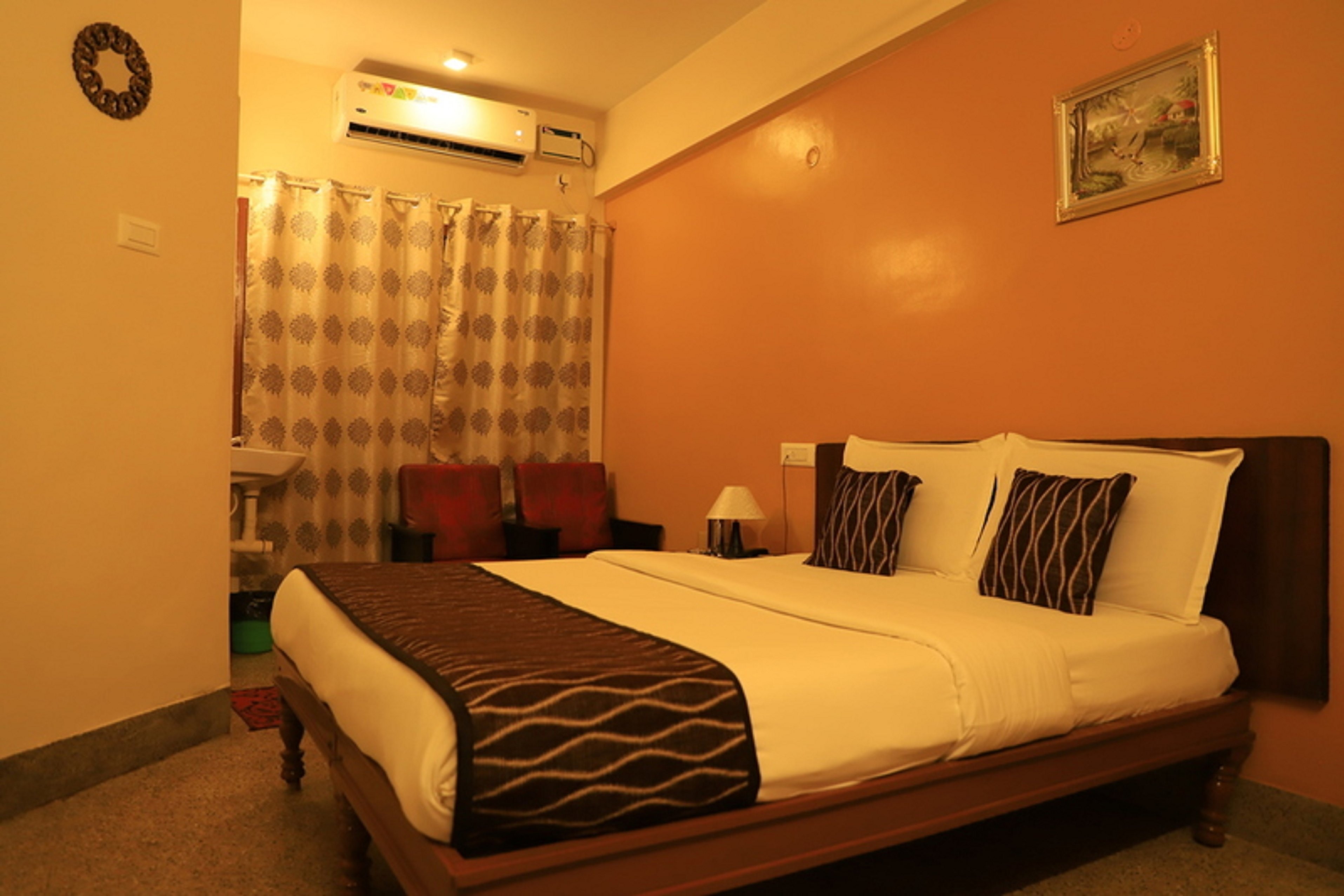TM Hotel Madurai INR 275 OFF ( ̶1̶4̶0̶0̶ ) Hotel Price, Address & Reviews