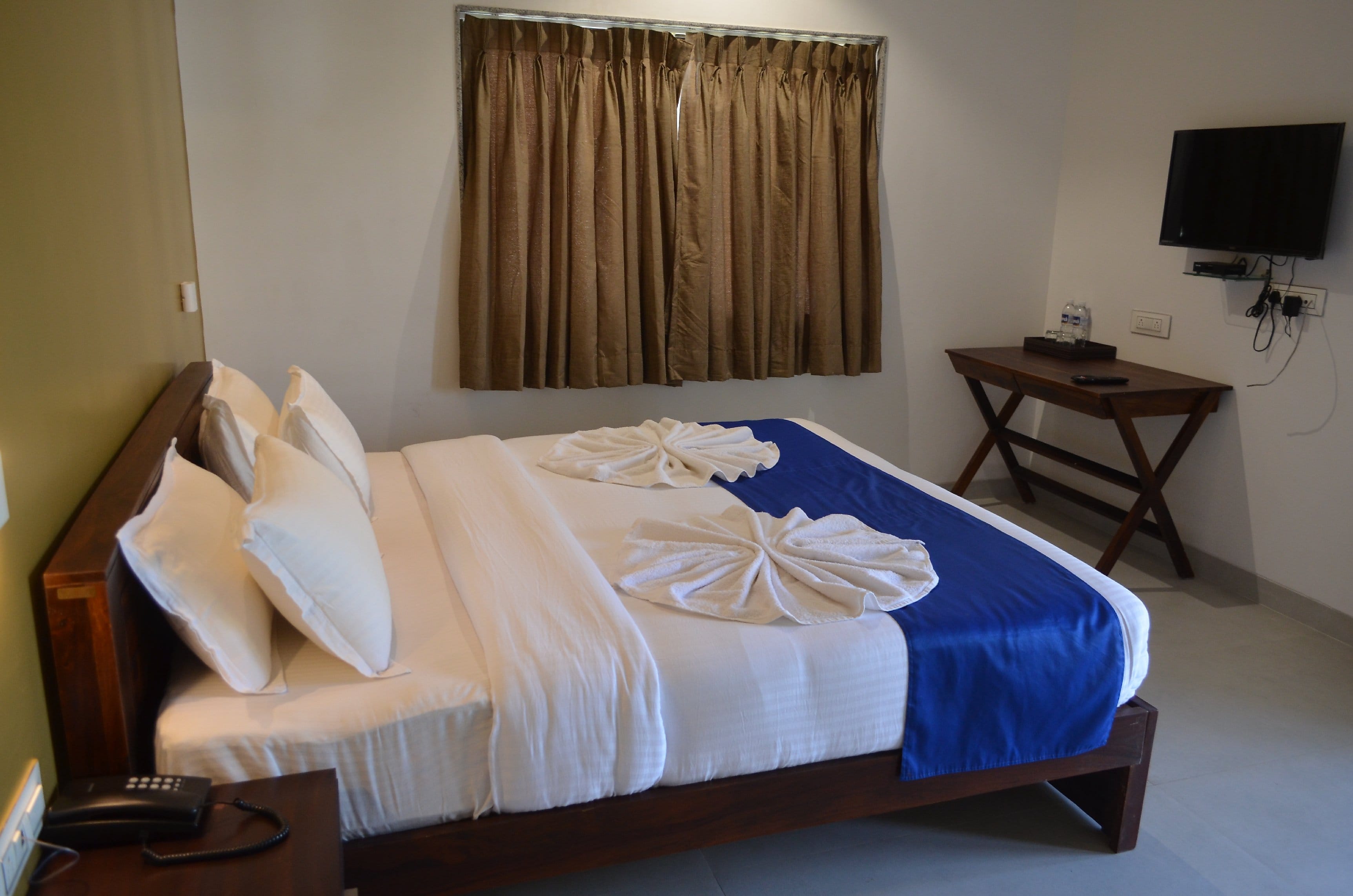 Peninsula Beach Resort Calangute 𝗕𝗢𝗢𝗞 Goa Resort 𝘄𝗶𝘁𝗵 𝗙𝗥𝗘𝗘 𝗖𝗮𝗻𝗰𝗲𝗹𝗹𝗮𝘁𝗶𝗼𝗻